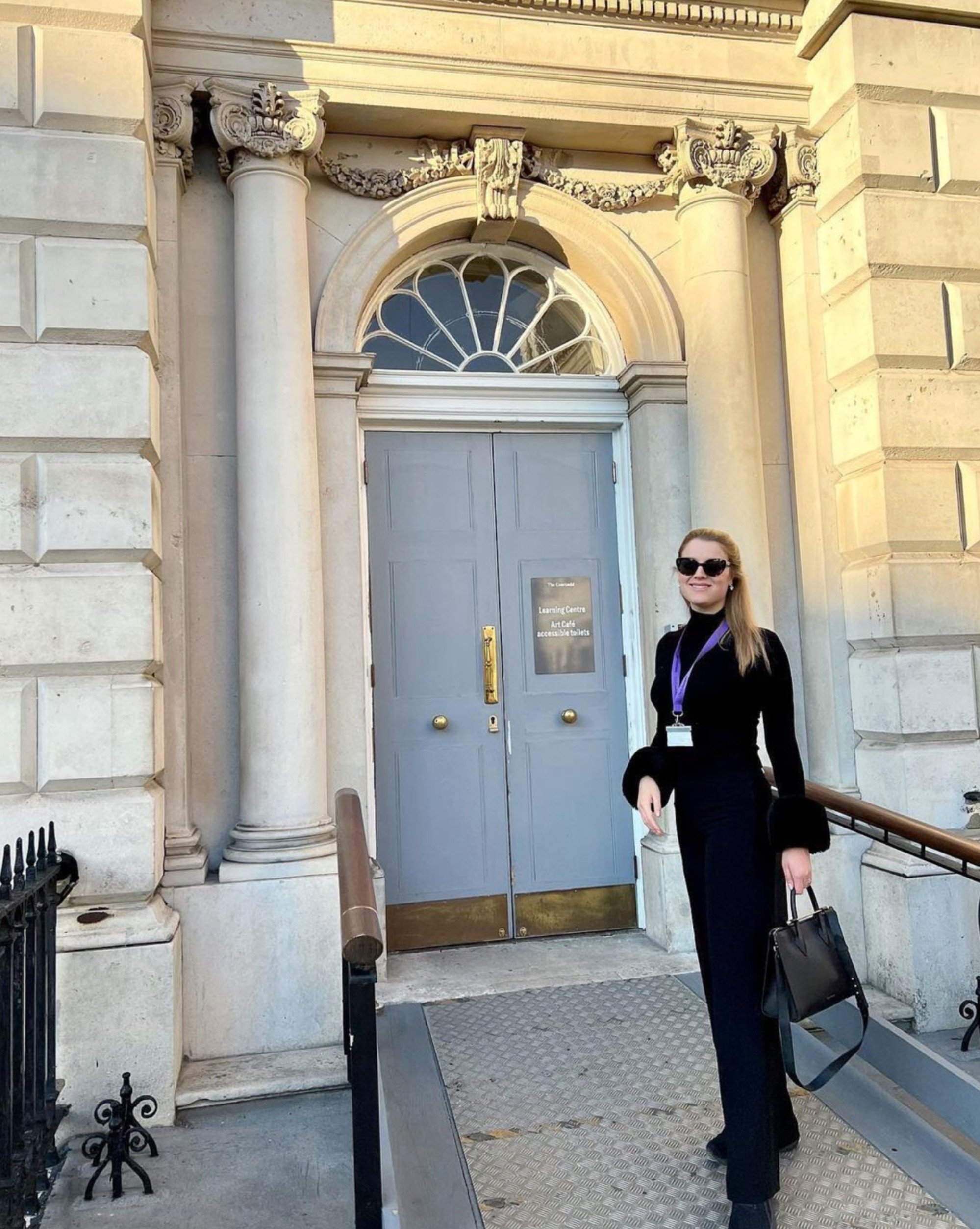 Who is Queen Elizabeth’s 28-year-old art expert cousin, Flora ...