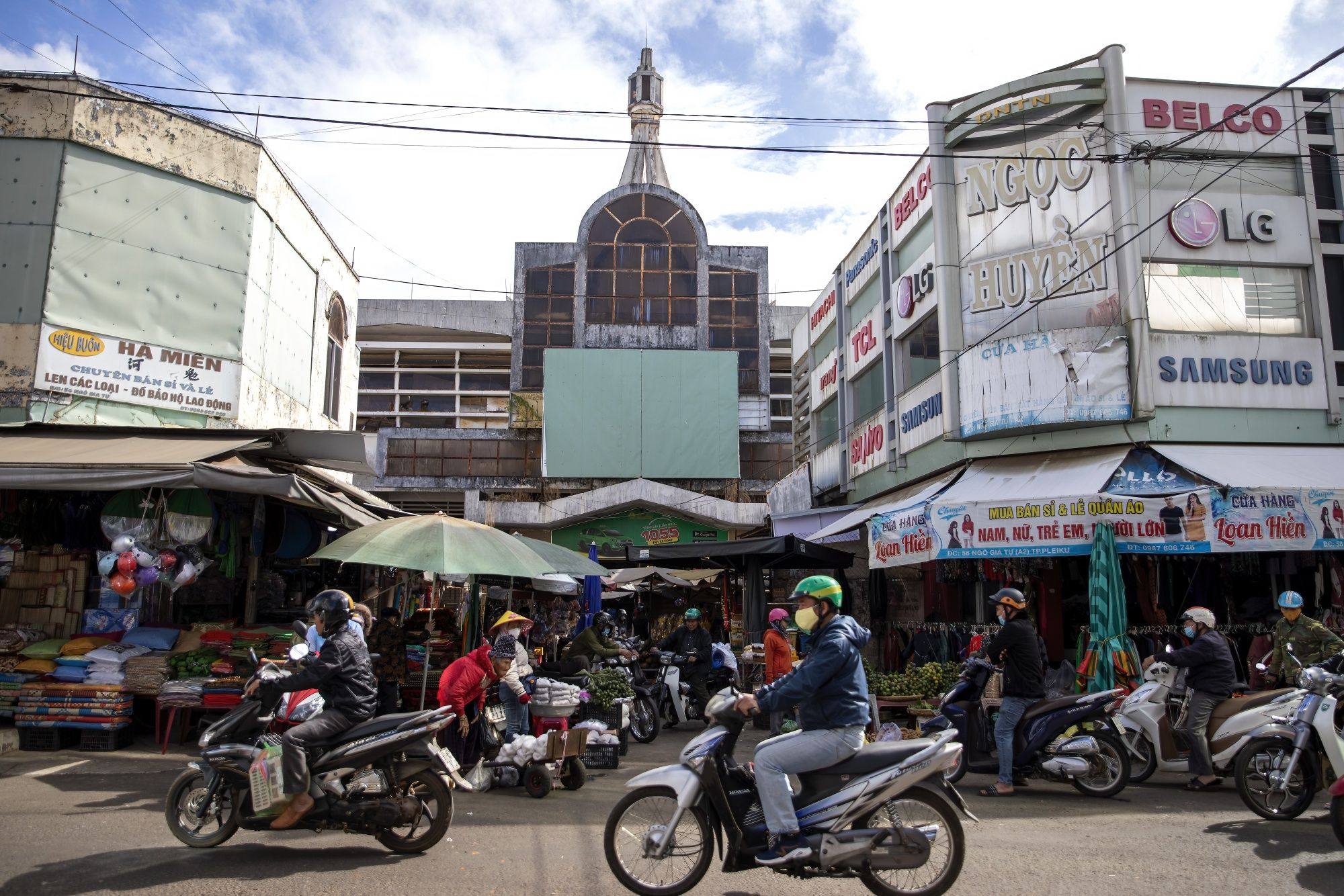 Malaysia faces pressure to ‘innovate’ chip sector as US-China rivalry ...