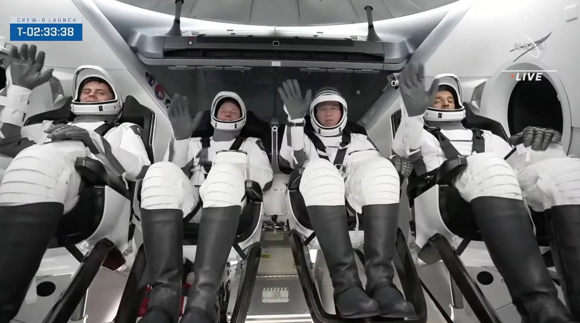 ‘Sultan of Space’ UAE astronaut exits ISS for first Arab spacewalk ...