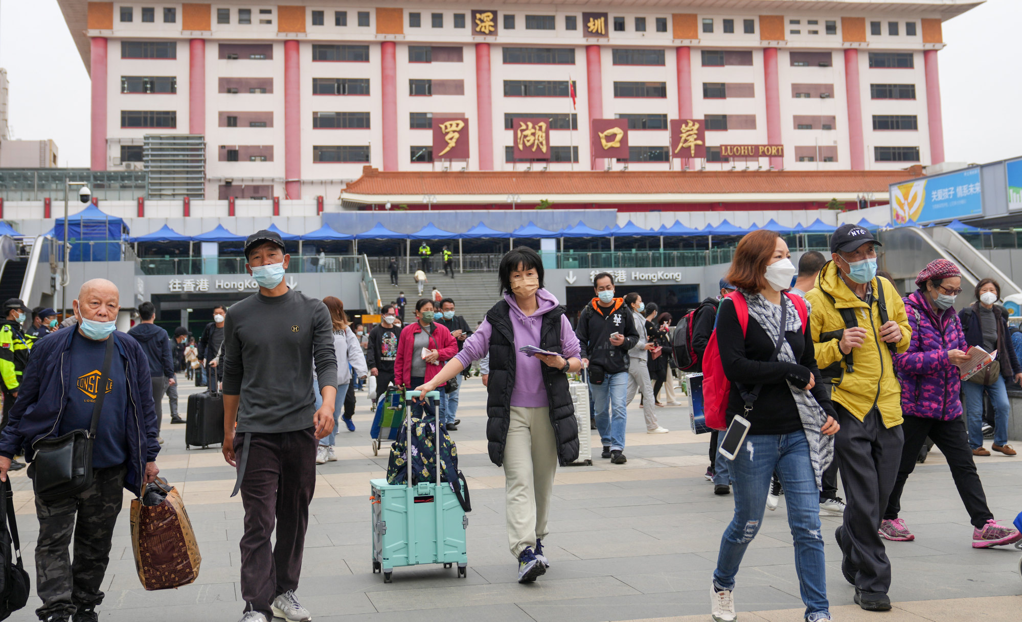 Hong Kong residents can now go to mainland China with expired papers in ...