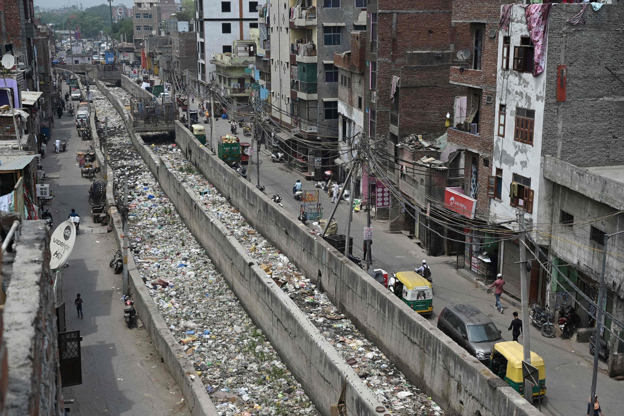 India dumps enough untreated sewage each day to fill 18,000 Olympic ...