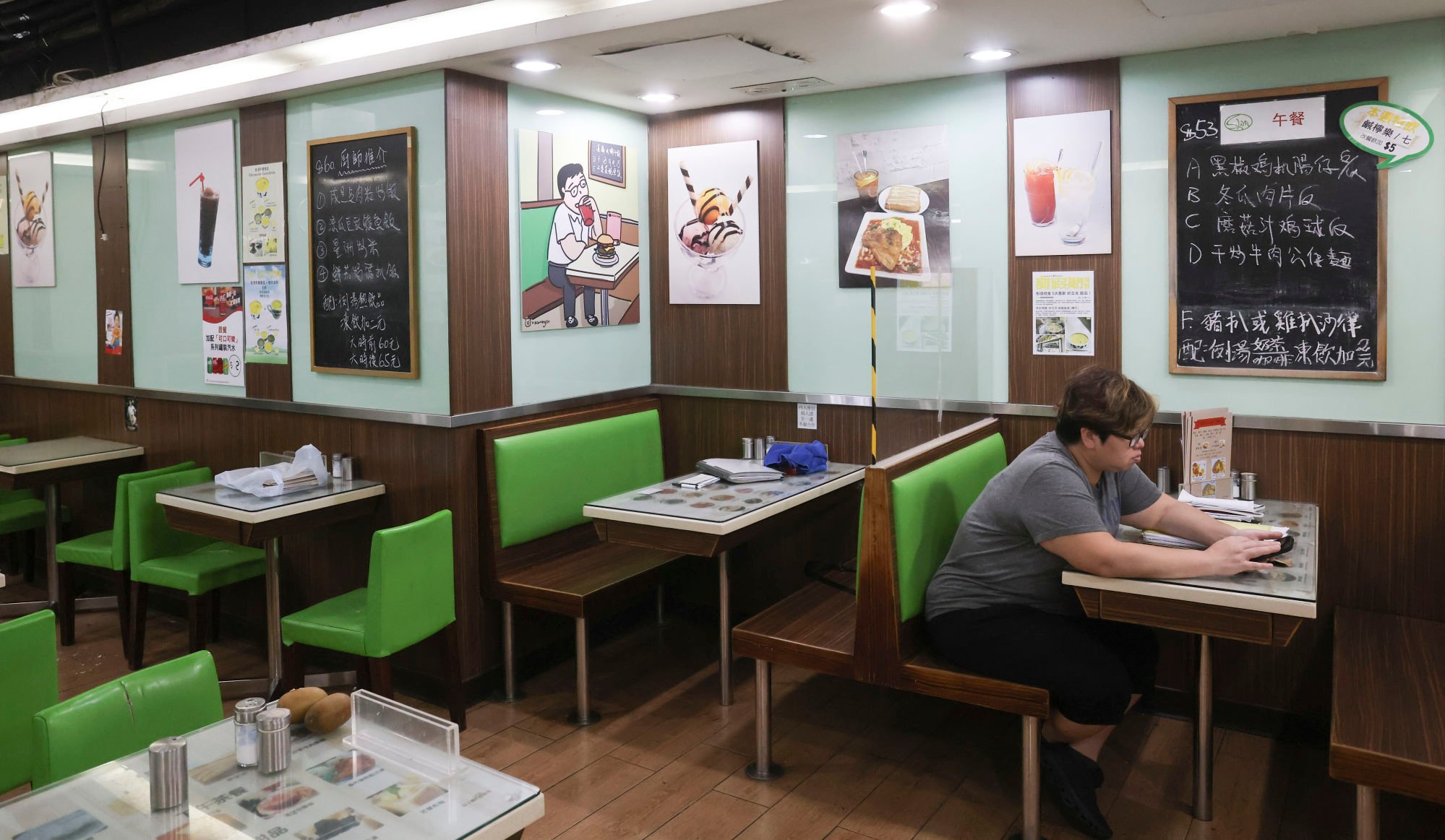 Why Hong Kong’s cha chaan teng are worth saving - they’re ‘essential to ...