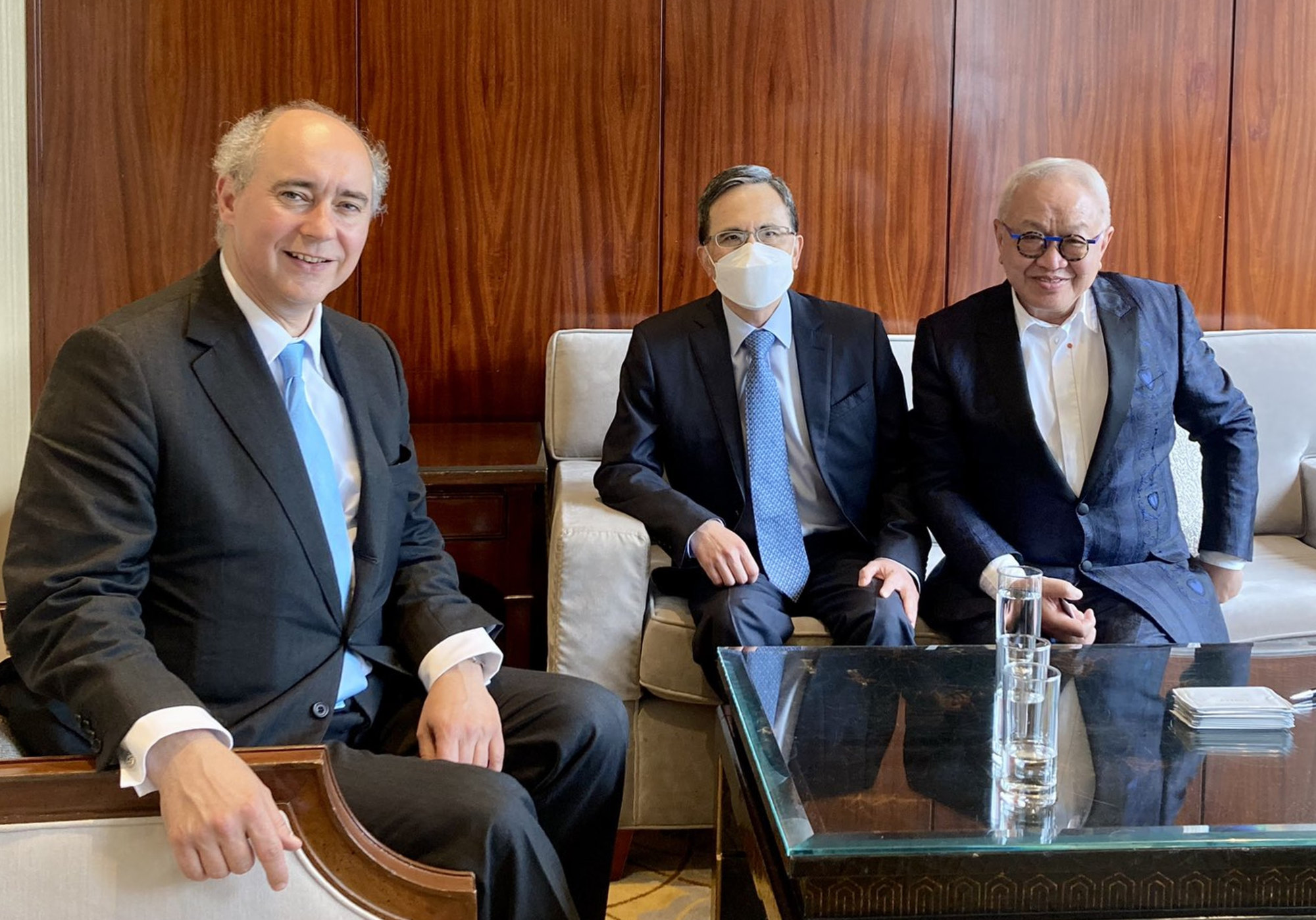 First senior UK official to visit Hong Kong in 5 years meets CK ...