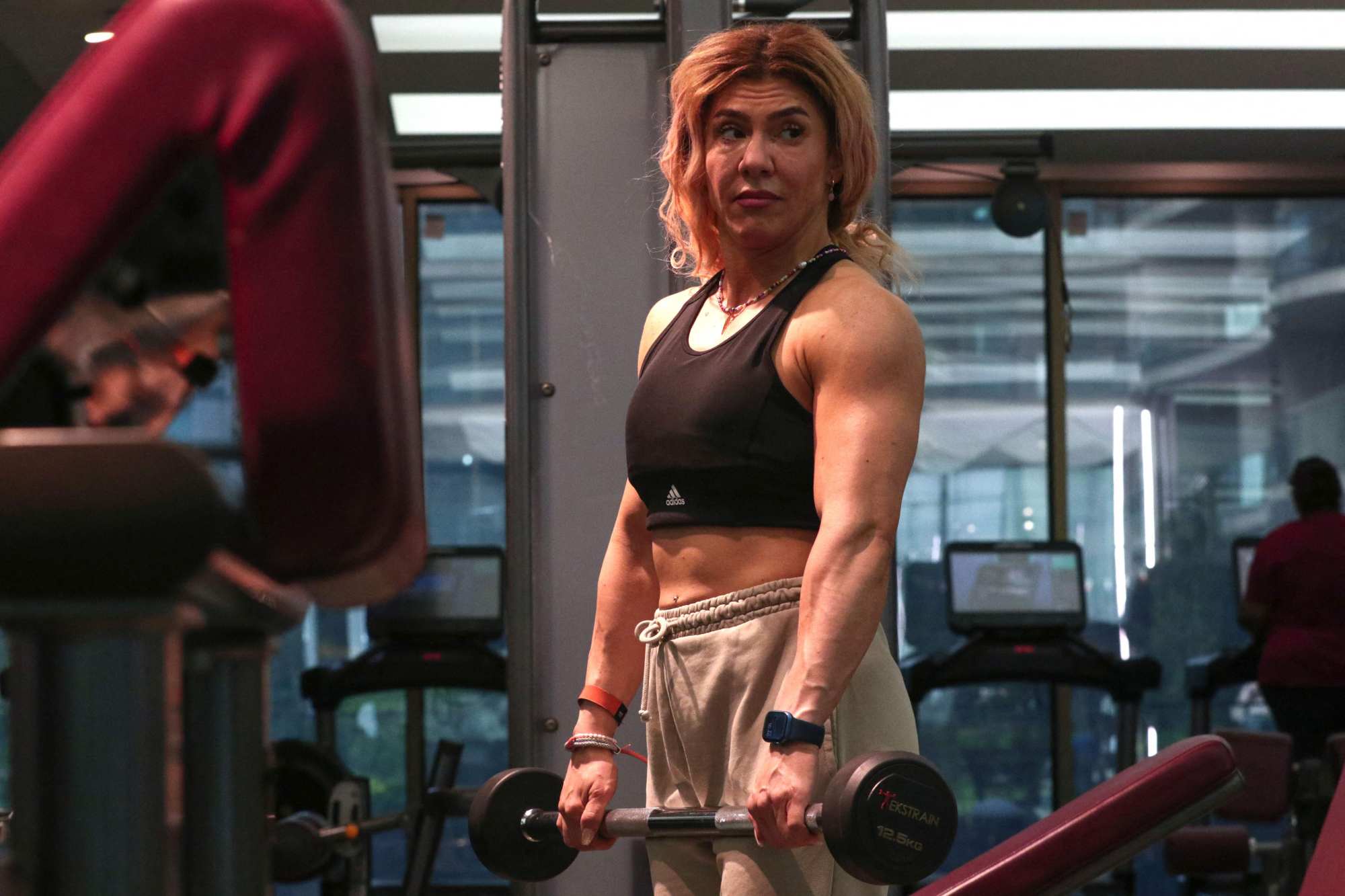 ‘Beautiful and strong’: Iraqi Kurdish bodybuilder, 46, breaks down ...