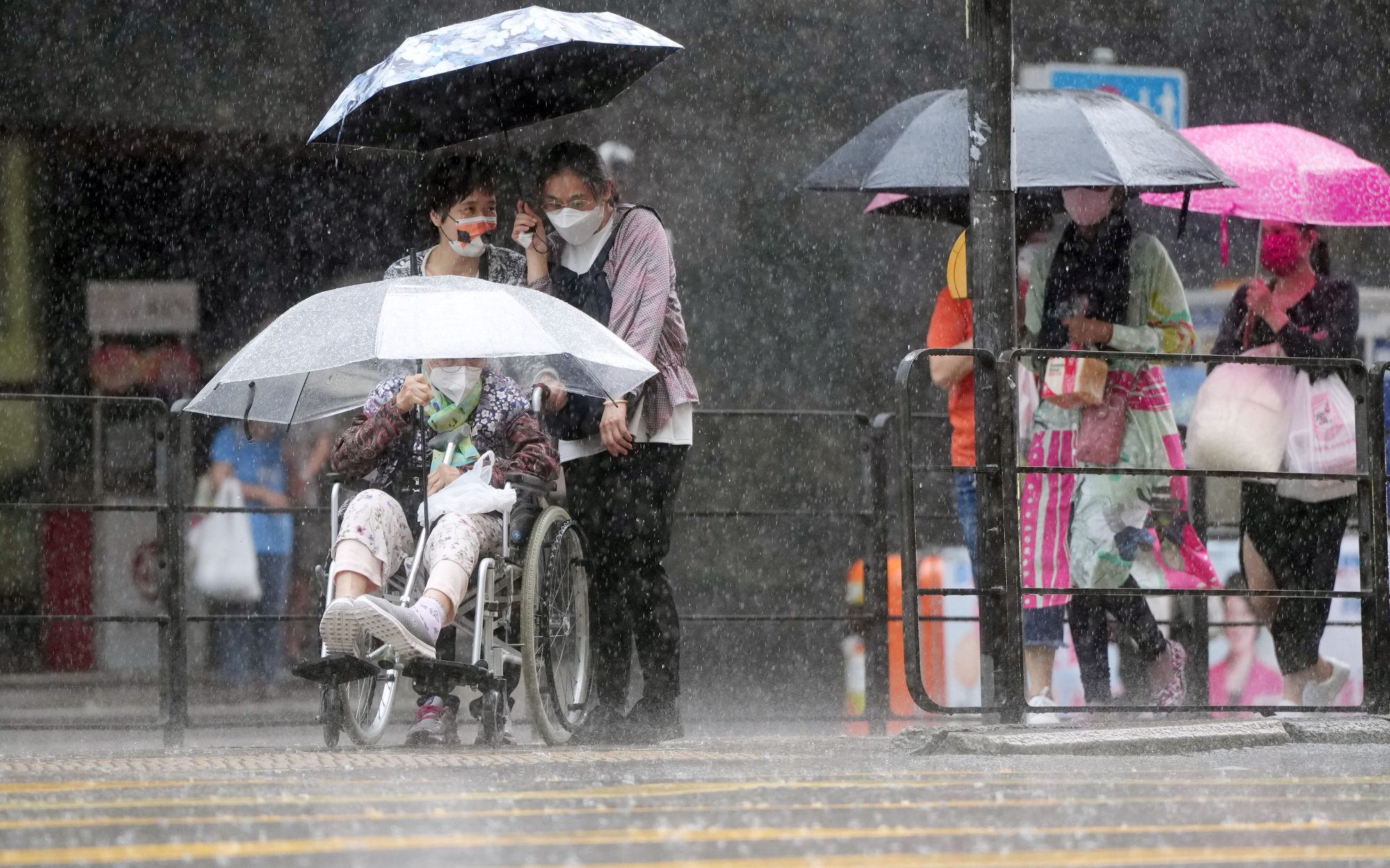 Hong Kong Observatory cancels amber rain signal on Wednesday afternoon ...