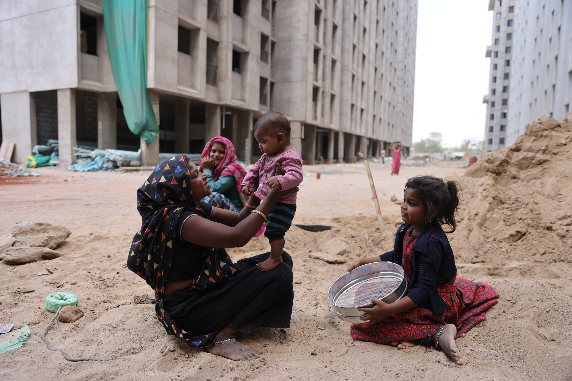 In India, heat insurance offers climate change lifeline to poor women ...