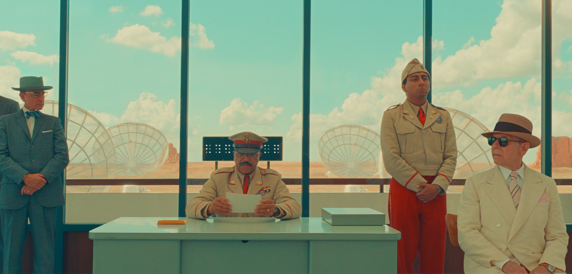 Cannes 2023: Asteroid City movie review – Tom Hanks, Scarlett Johansson ...