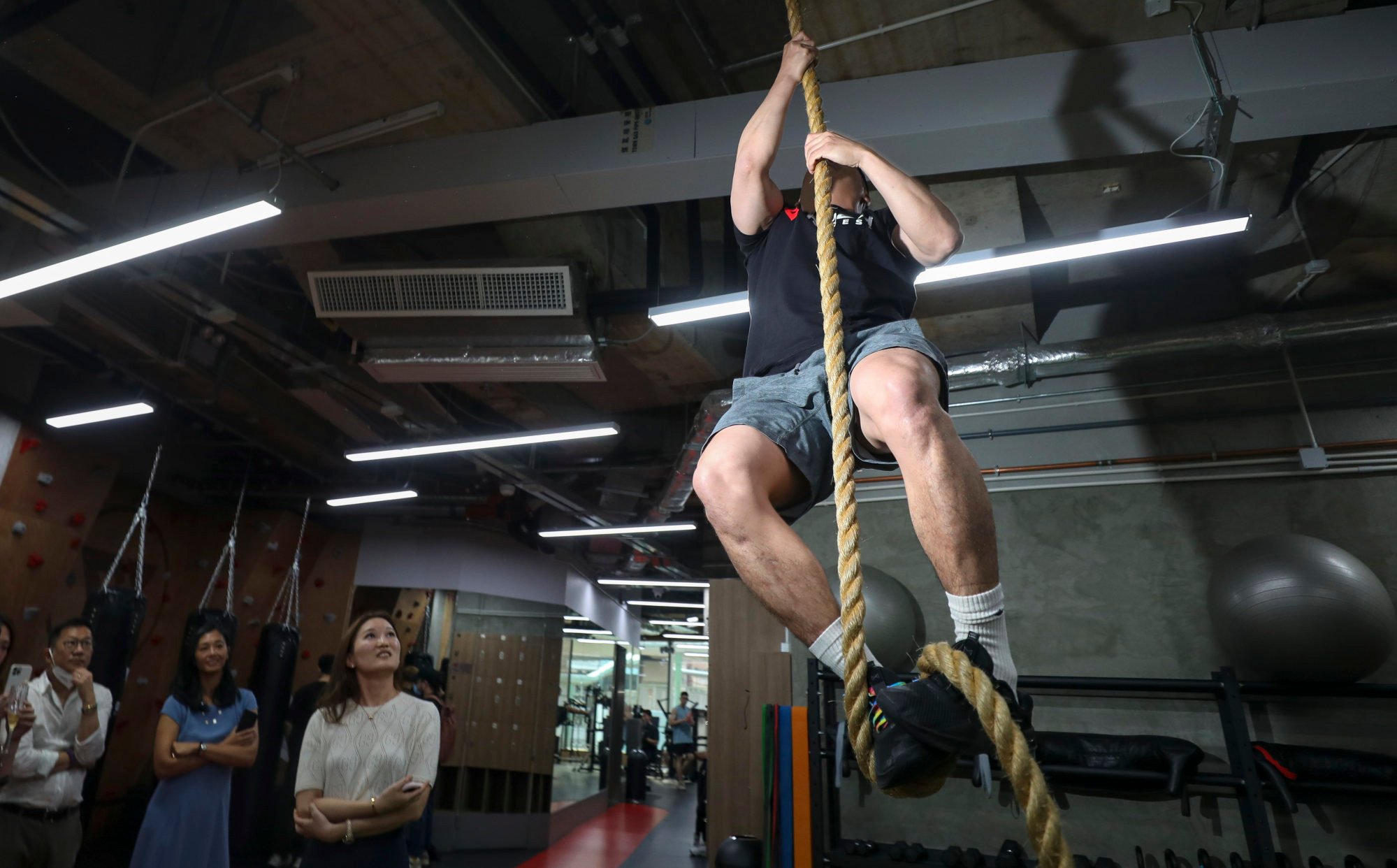 ‘You must do CrossFit’: Netflix show ‘Physical 100’ winner Woo Jin-yong ...