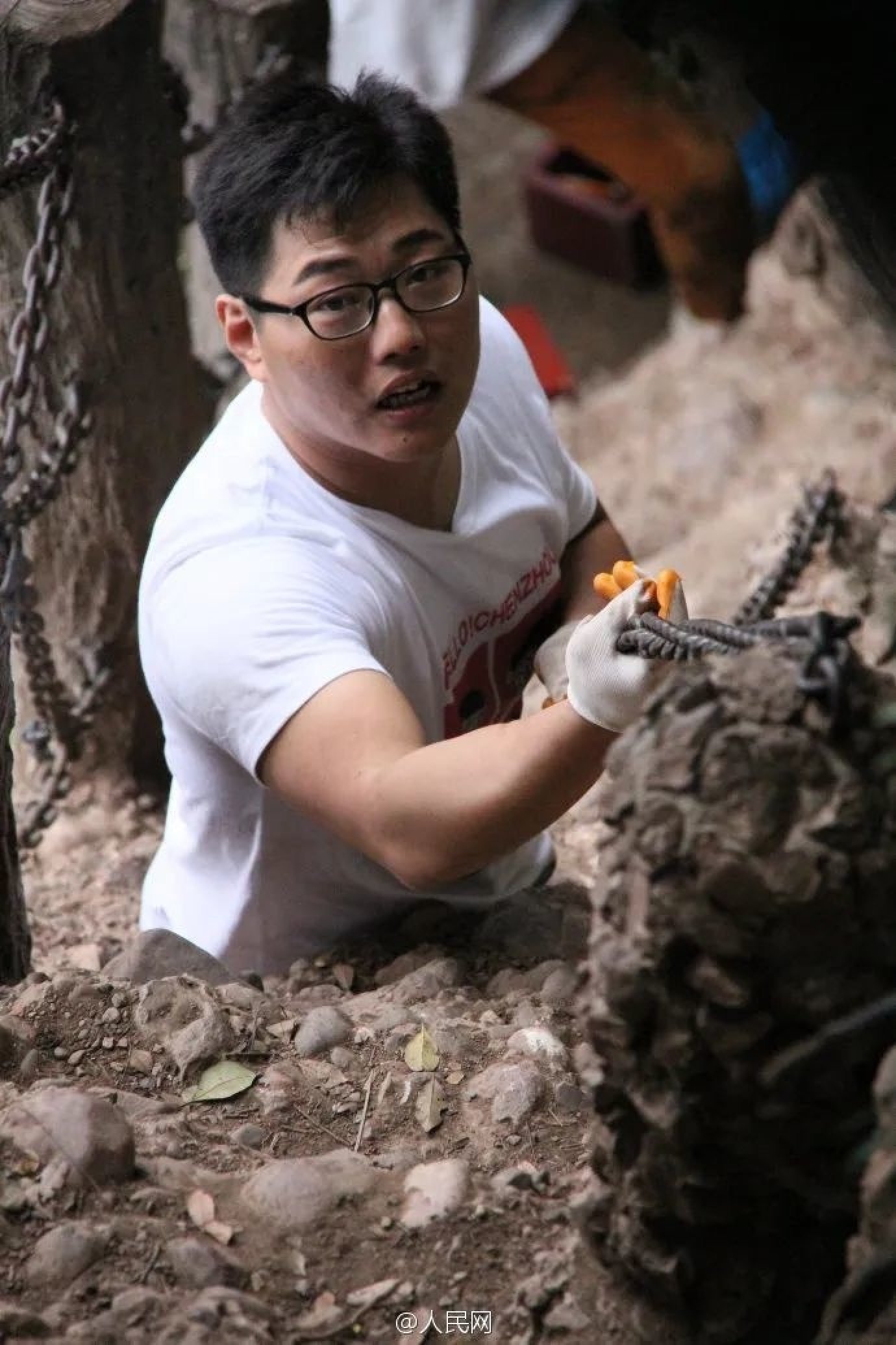 ‘Legless warrior’ – from homeless child who lost legs in accident to ...