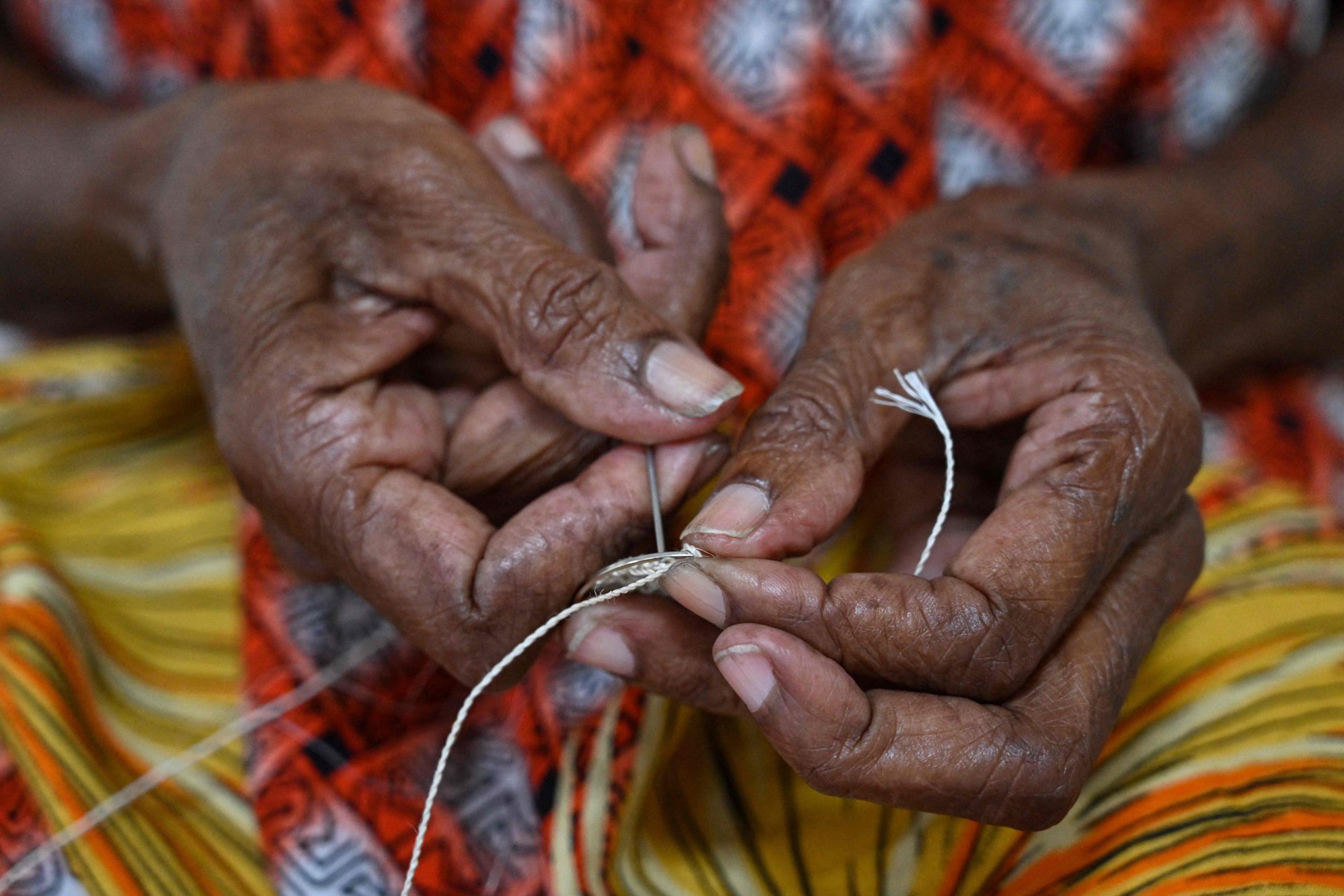 Papua New Guinea women ‘will not stop’ weaving their way to a living ...