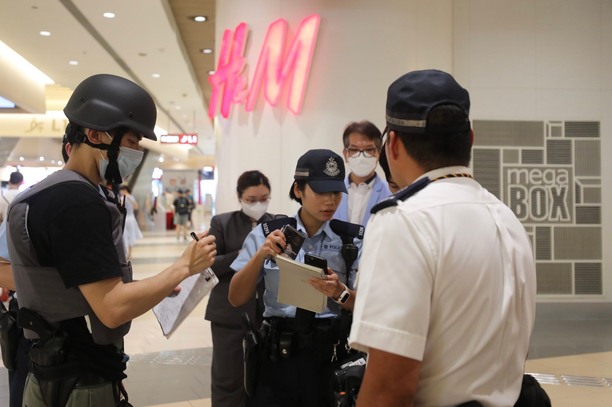 45 airguns seized from Hong Kong flat, man arrested over hoax call ...