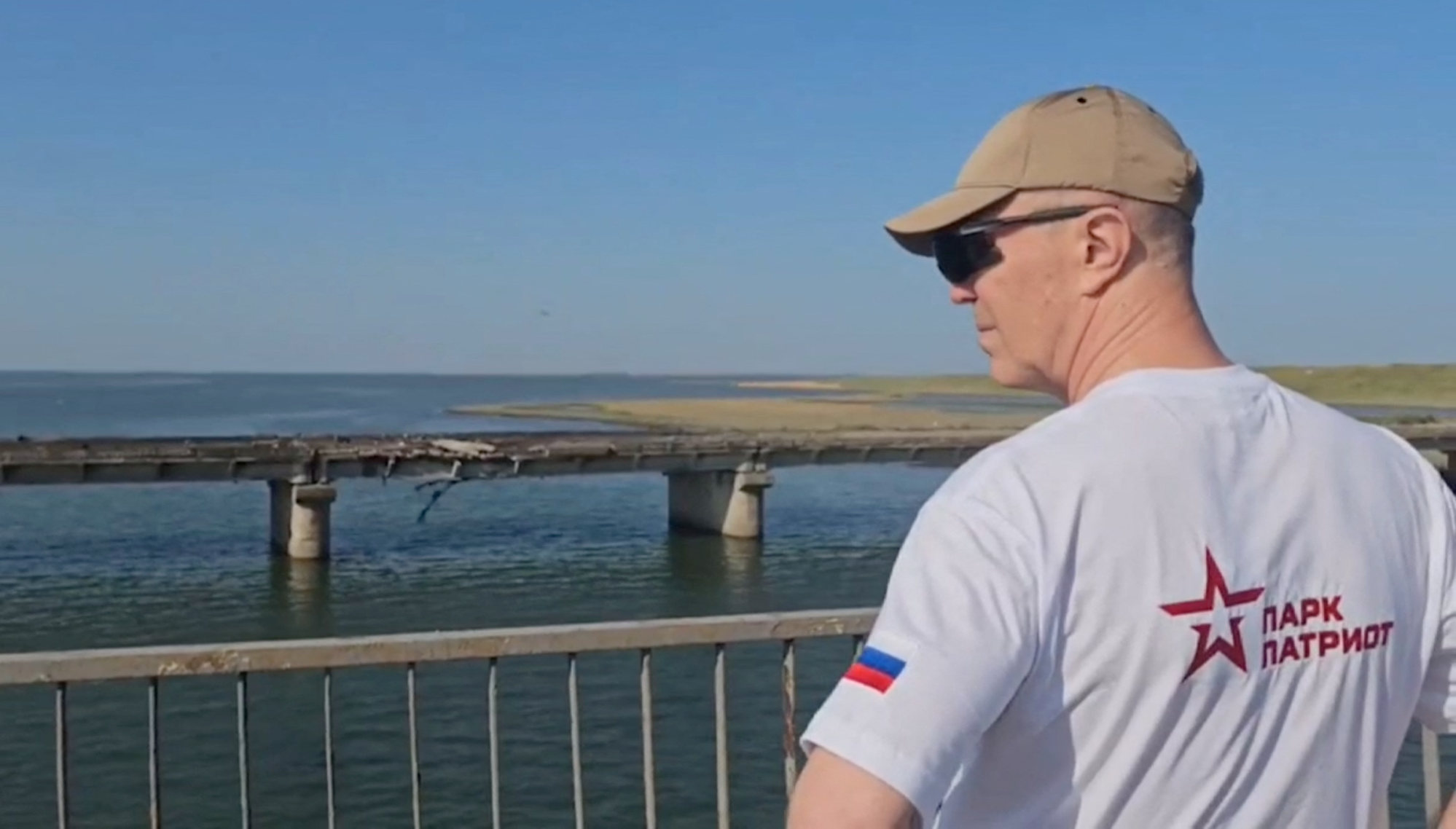 Ukraine war: Kyiv hits bridge linking Crimea to mainland in blow to ...