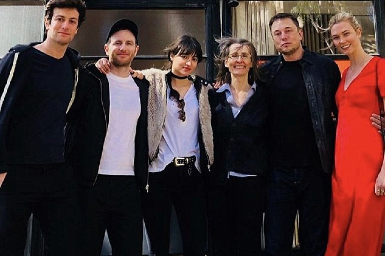 Inside Karlie Kloss and Joshua Kushner’s luxury lifestyle: from hanging ...