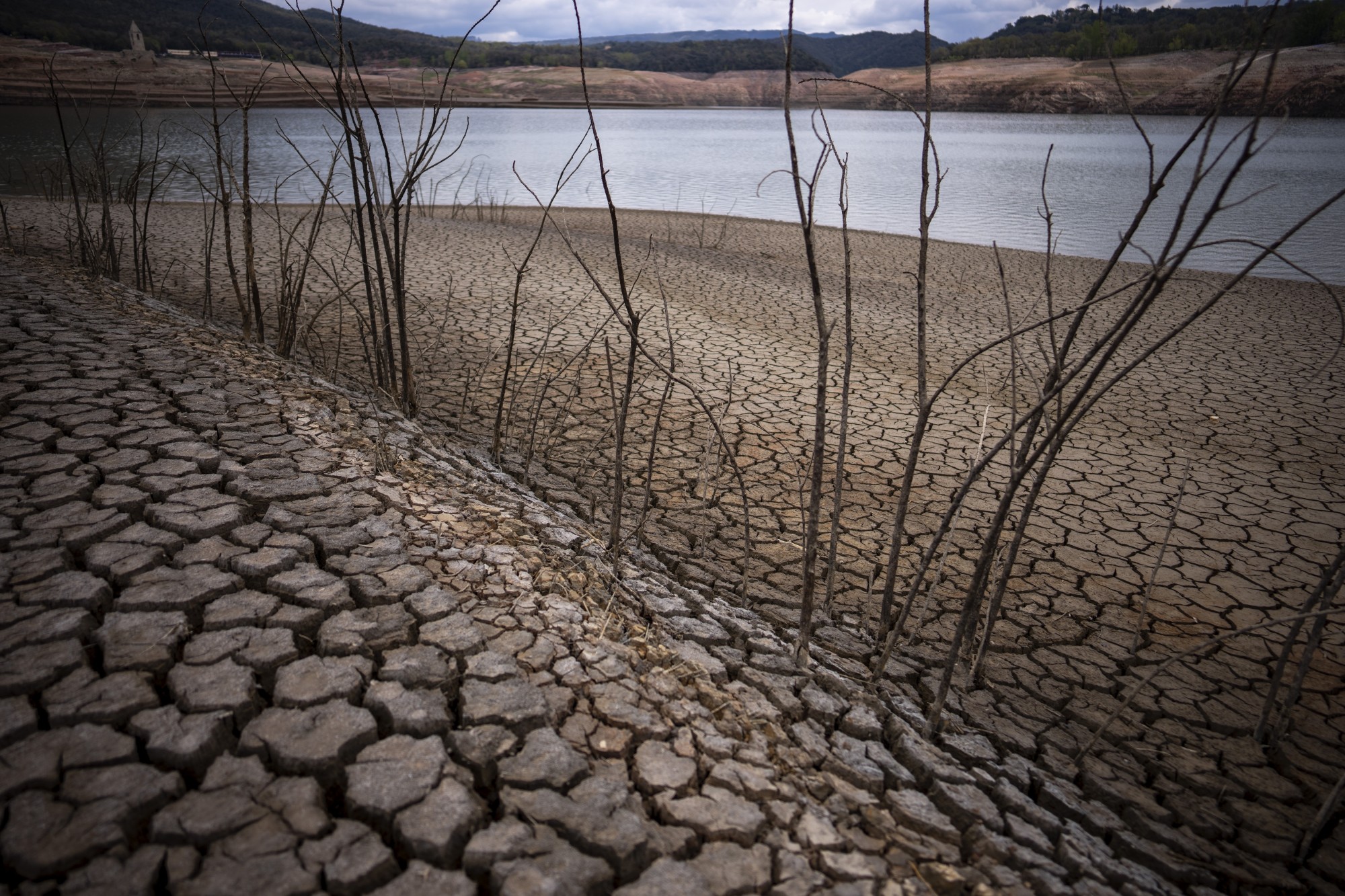 With record heat and drought-stricken woods, Spain’s Catalonia faces ...