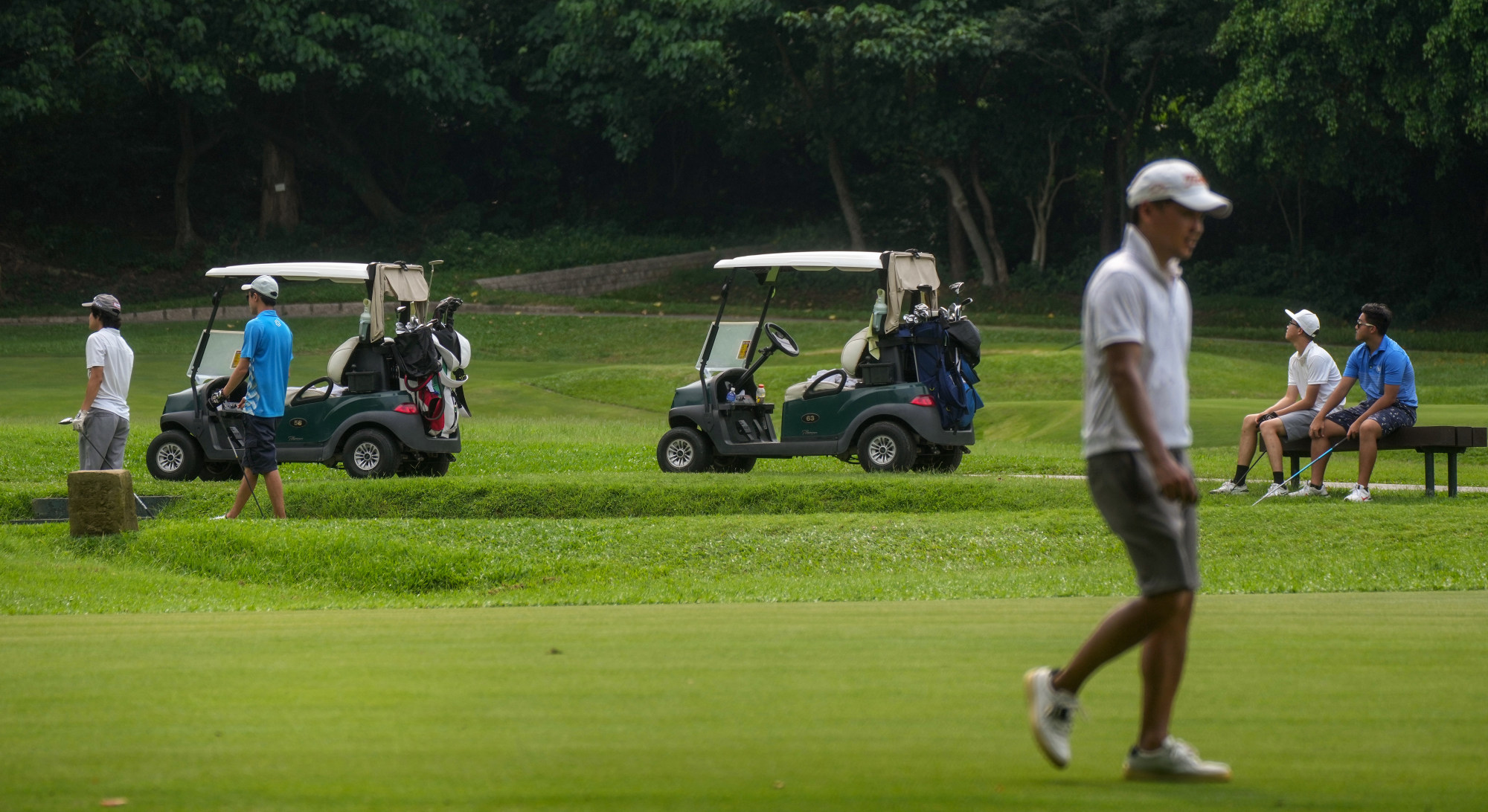 Nightlife tycoon, ex-diplomat in Hong Kong warn oldest golf club needed ...