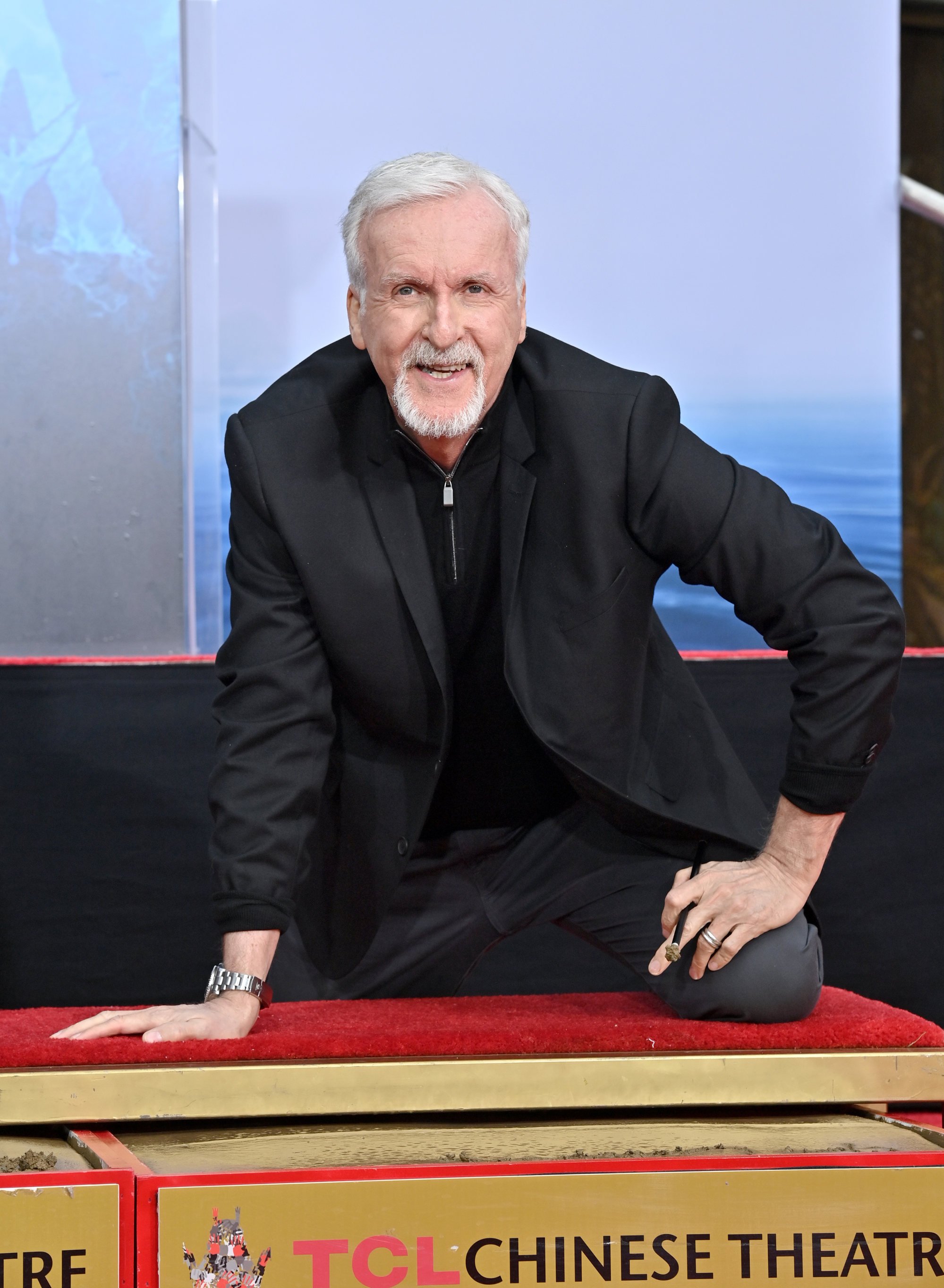 How James Cameron makes and spends his incredible fortune: the ...
