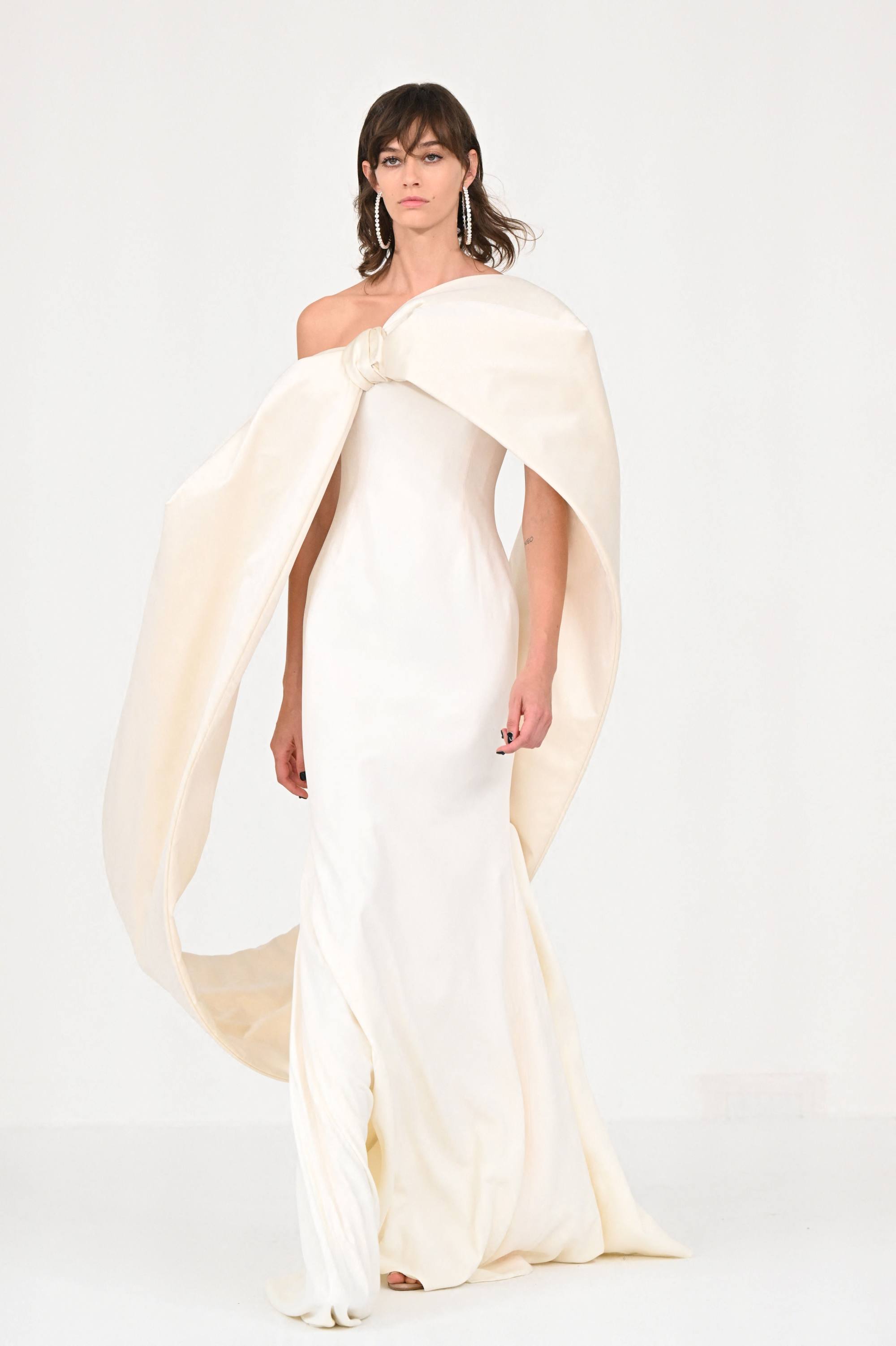Paris Haute Couture Week day 2 round up: Chanel, Giorgio Armani and ...