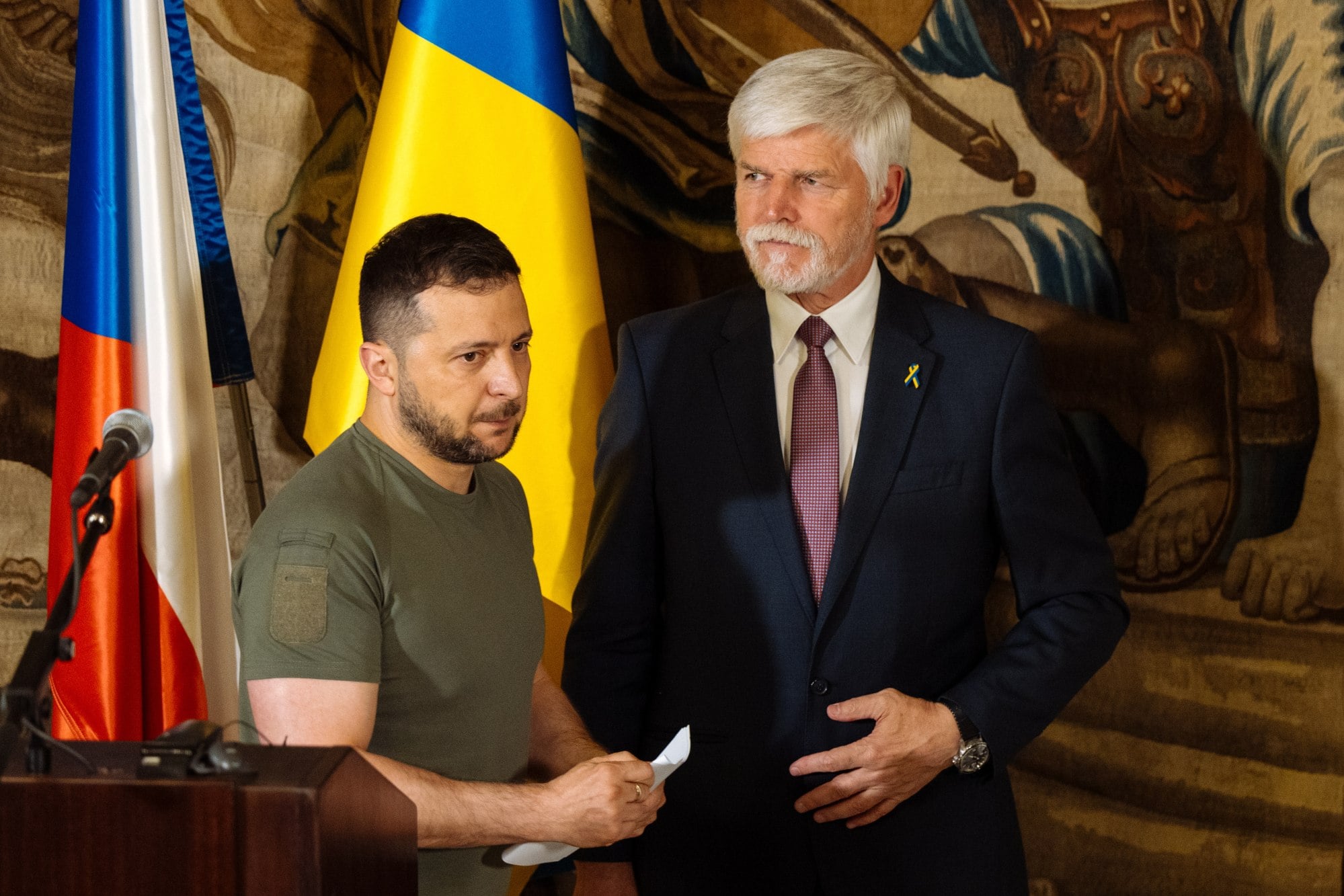 Ukraine’s Volodymyr Zelensky urges Nato summit to send ‘clear signal ...