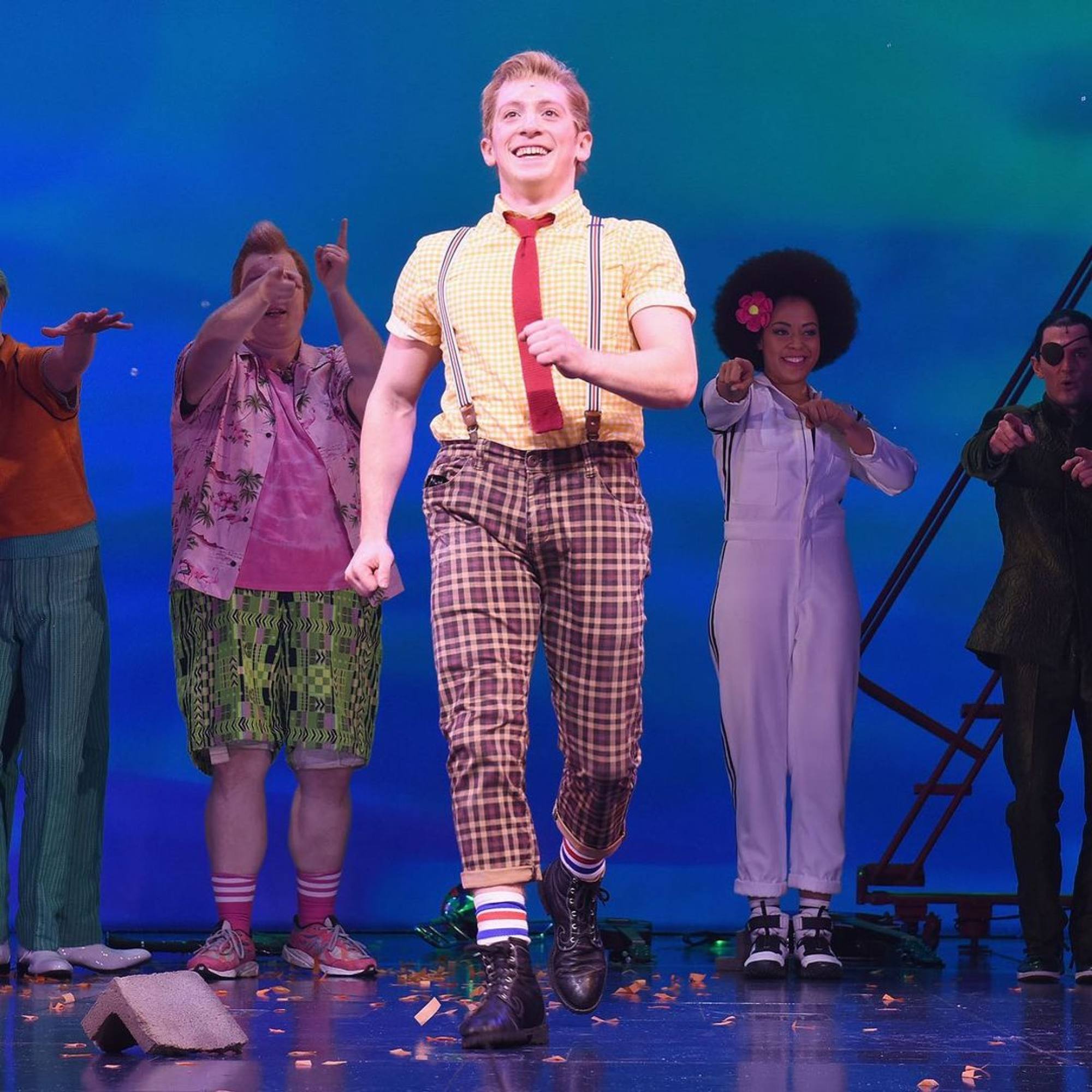 Meet Ariana Grande’s new boyfriend, SpongeBob SquarePants actor Ethan ...