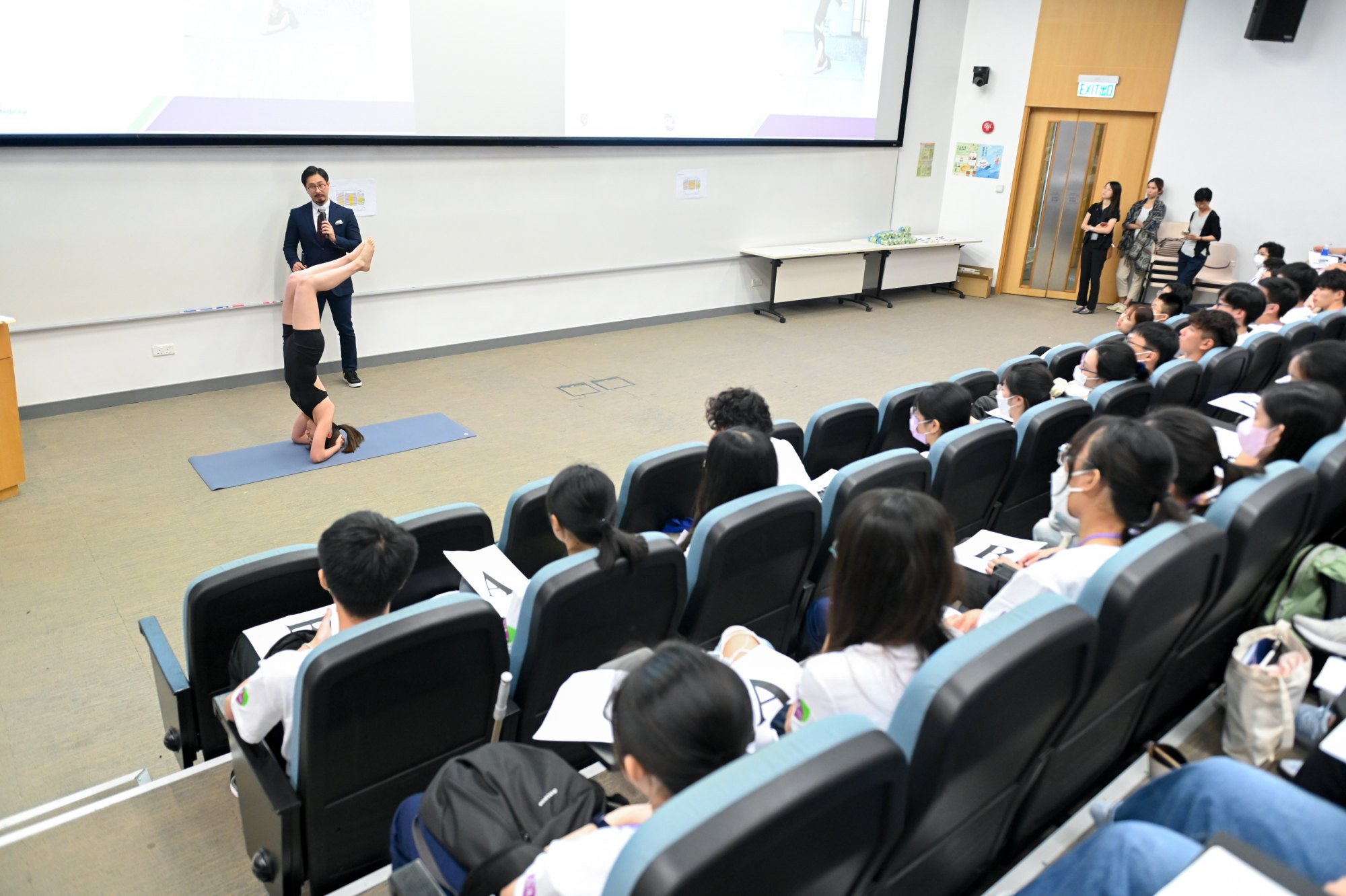 ‘We’re not just show and tell’: how yoga keeps anatomy students ...