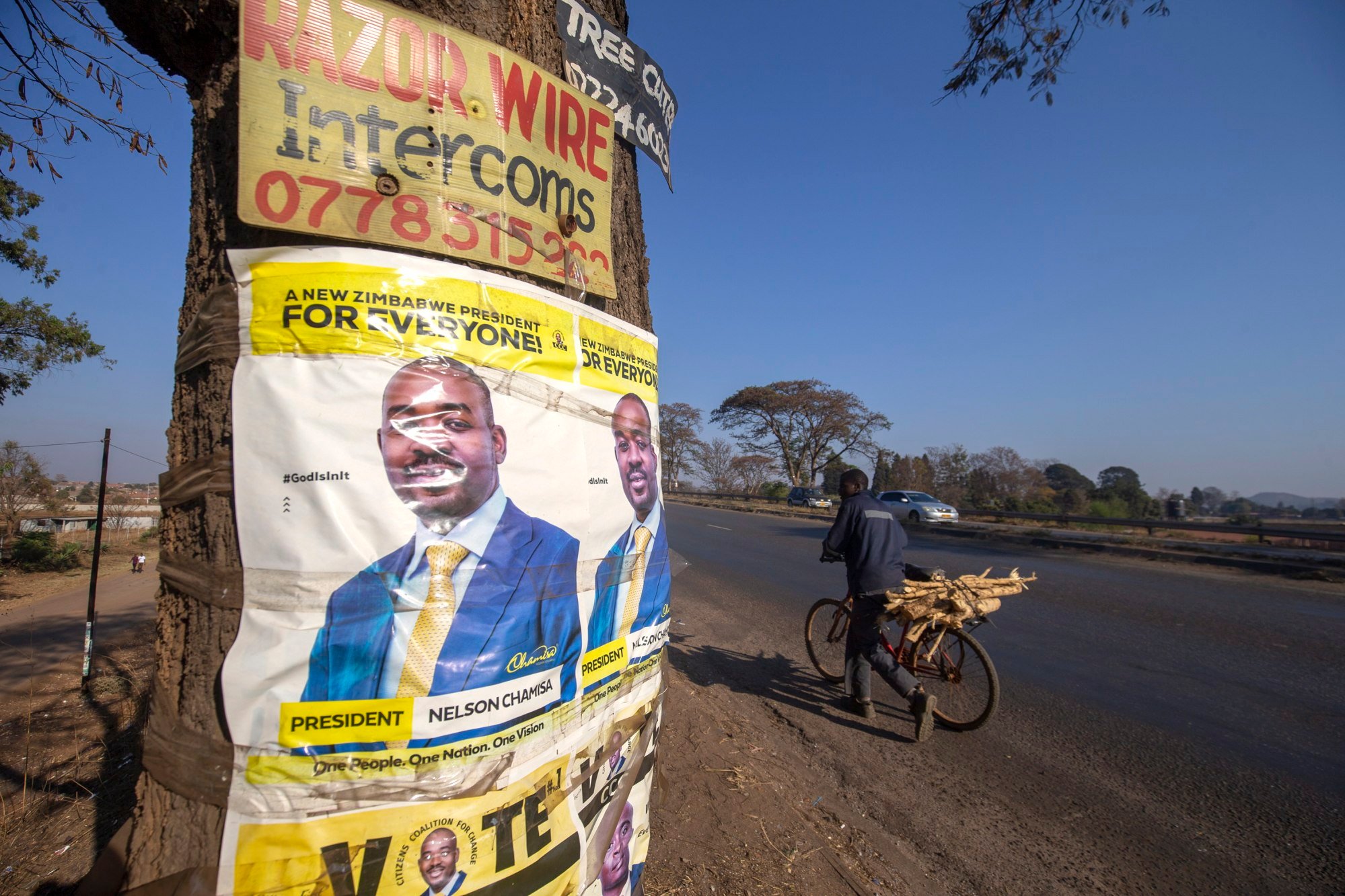 Zimbabweans vote in tense election as President Mnangagwa seeks new ...