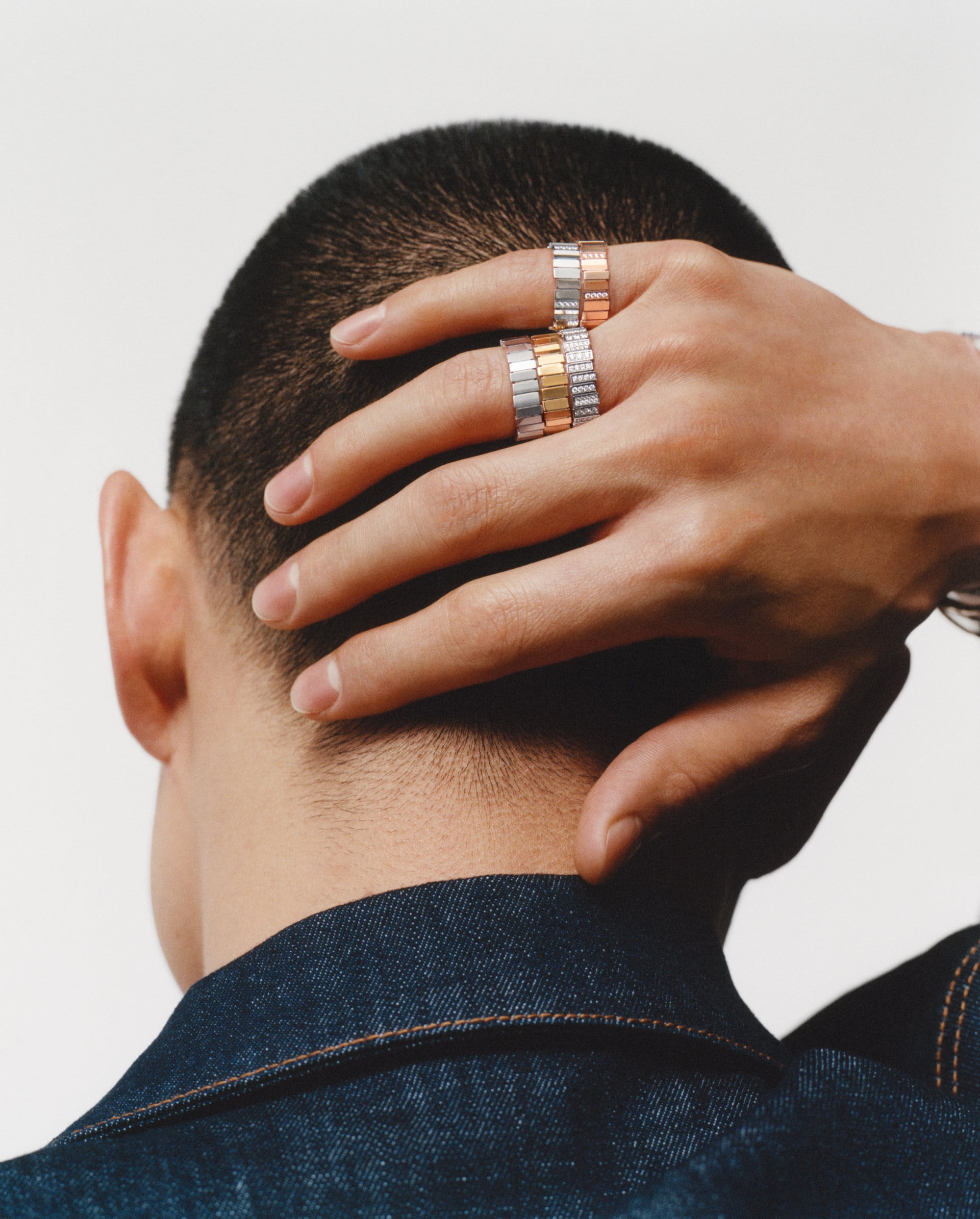 How to make a big statement with your little finger: Rihanna and K-pop ...