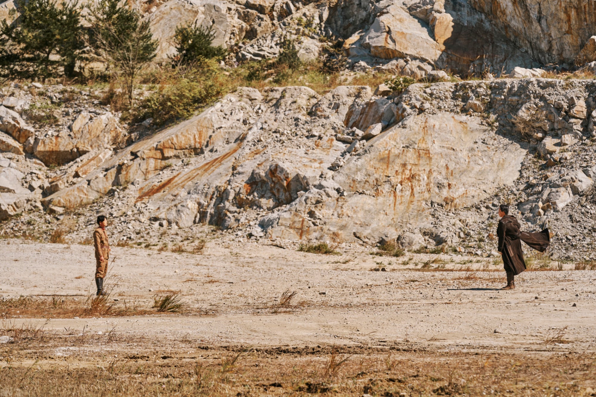 Netflix K-drama review: Song of the Bandits – Kim Nam-gil, Seohyun in ...