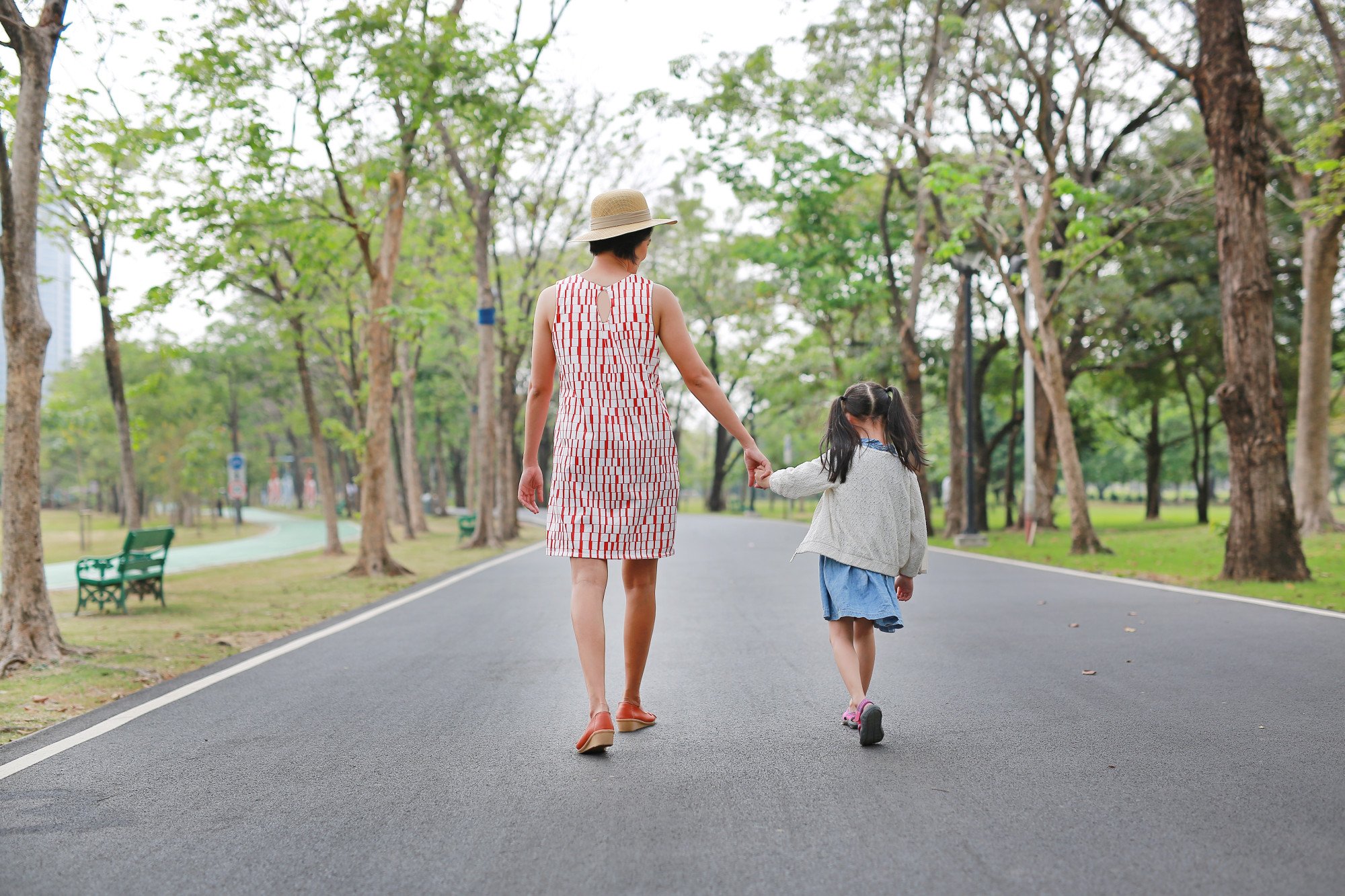 OCD: symptoms, behaviour examples, treatment – and how 1 woman has ...