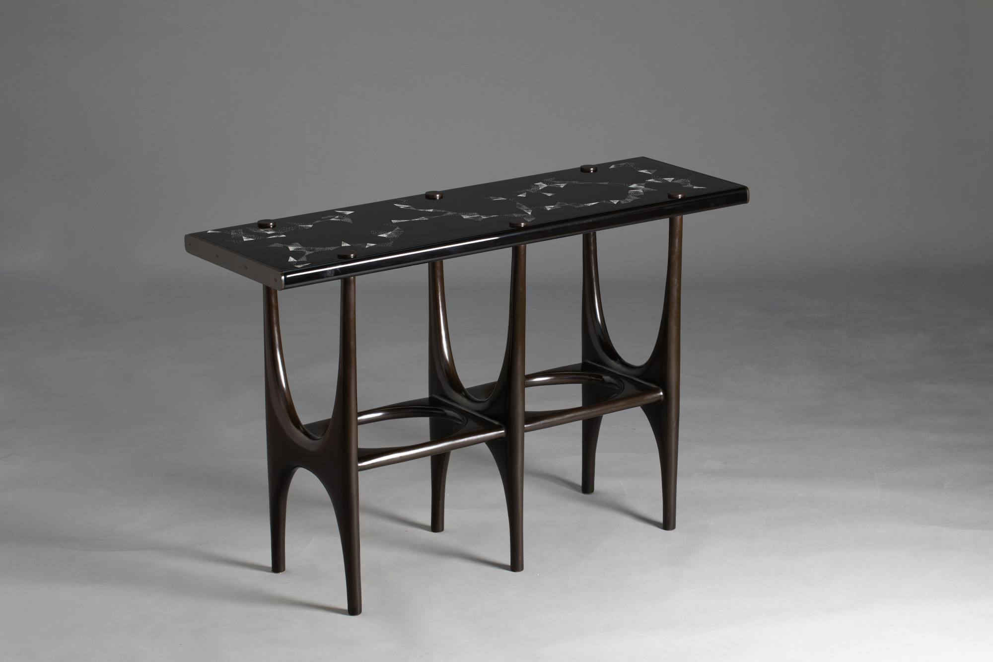 The alchemy of Alexander Lamont, designer who’s reimagined luxury for sophisticated casual era ...