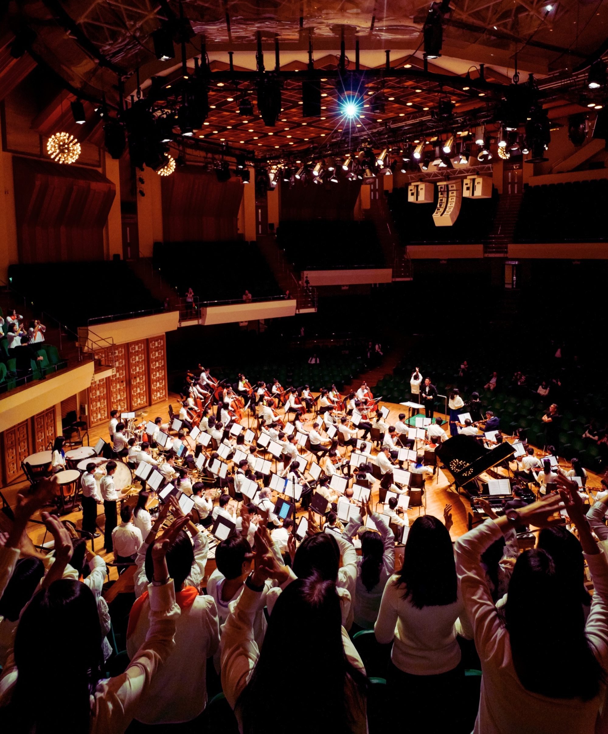 Simon Cowell called her ‘amazing’ on America’s Got Talent: deaf singer ...