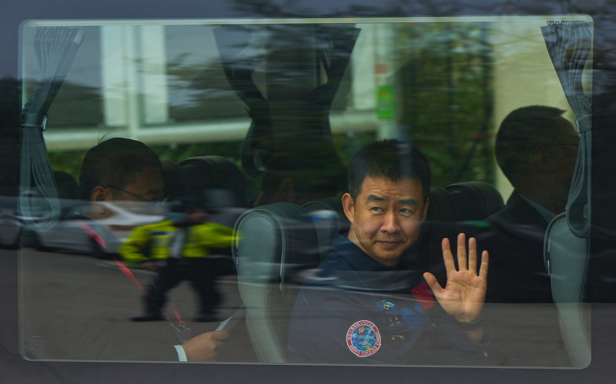 Young Hongkongers over the moon at meeting down-to-earth Chinese ...