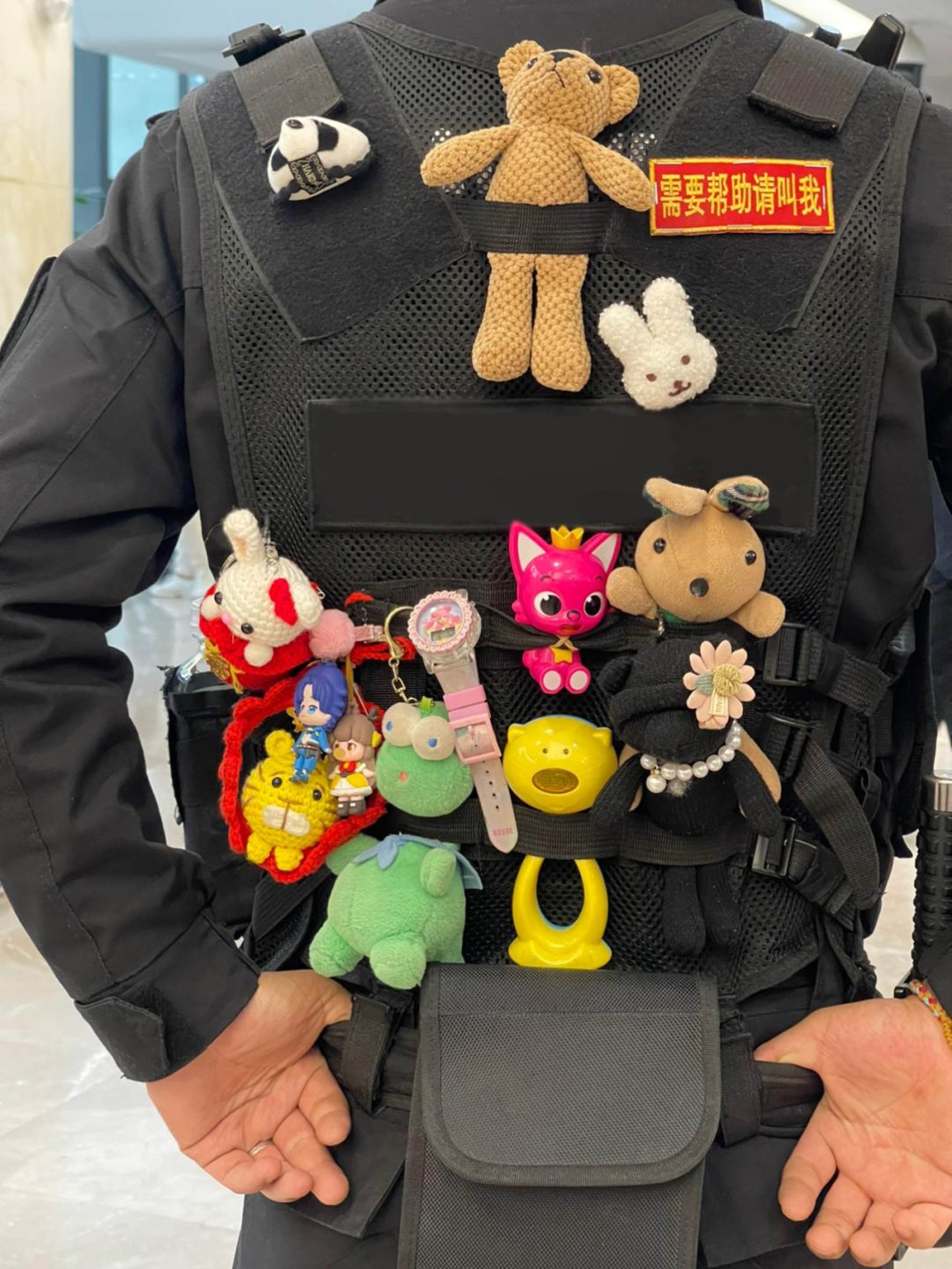 ‘Toy swordsman’: security guard at China hospital attaches small toys ...
