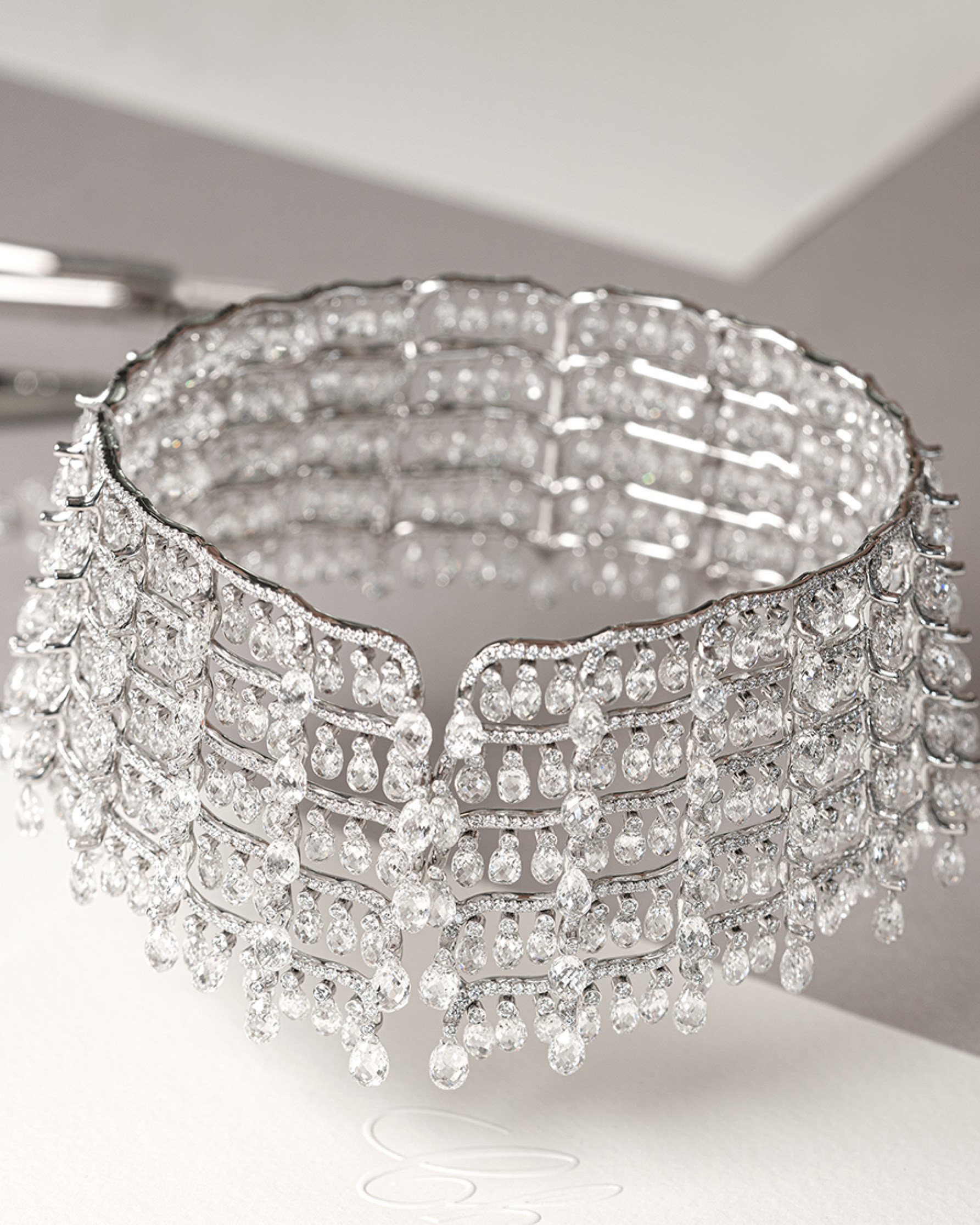 What do Princess Diana and Kendall Jenner have in common? Chokers – how ...