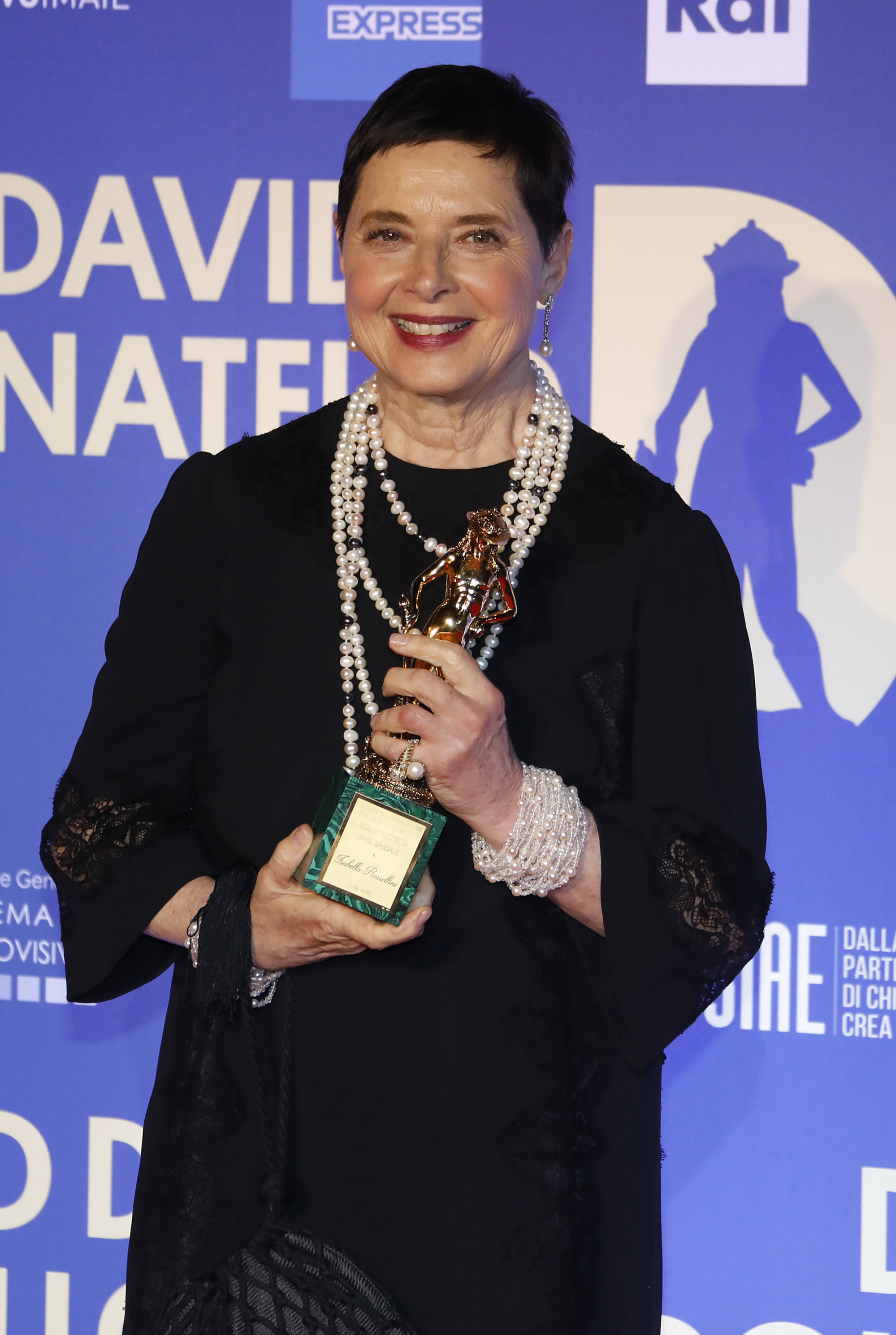 10 Actors Born In The Year Of The Dragon From Recent Golden Globes 10 Actors Born In The Year Of The Dragon From Recent Golden Globes