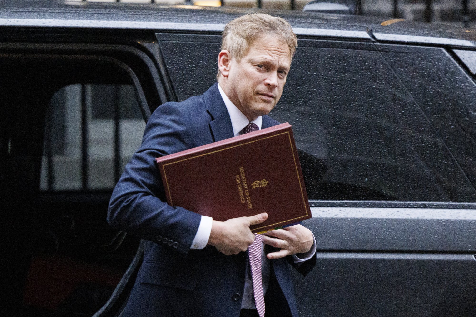 Top UK general says ‘citizen army’ should be prepared to fight in ...