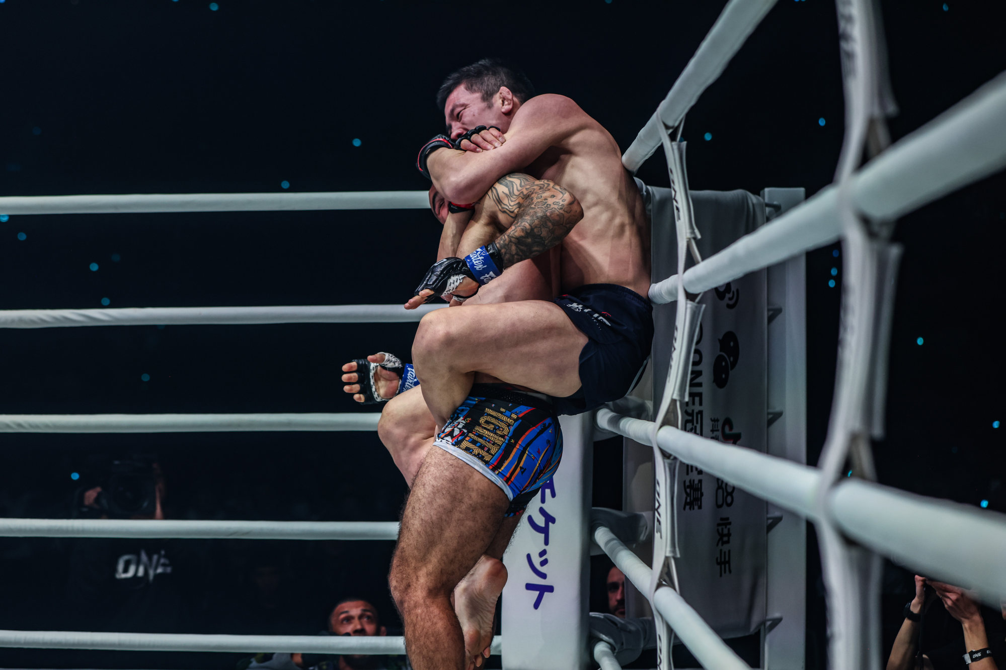 ONE 165: Superlek outlasts Takeru in kickboxing battle for the ages ...