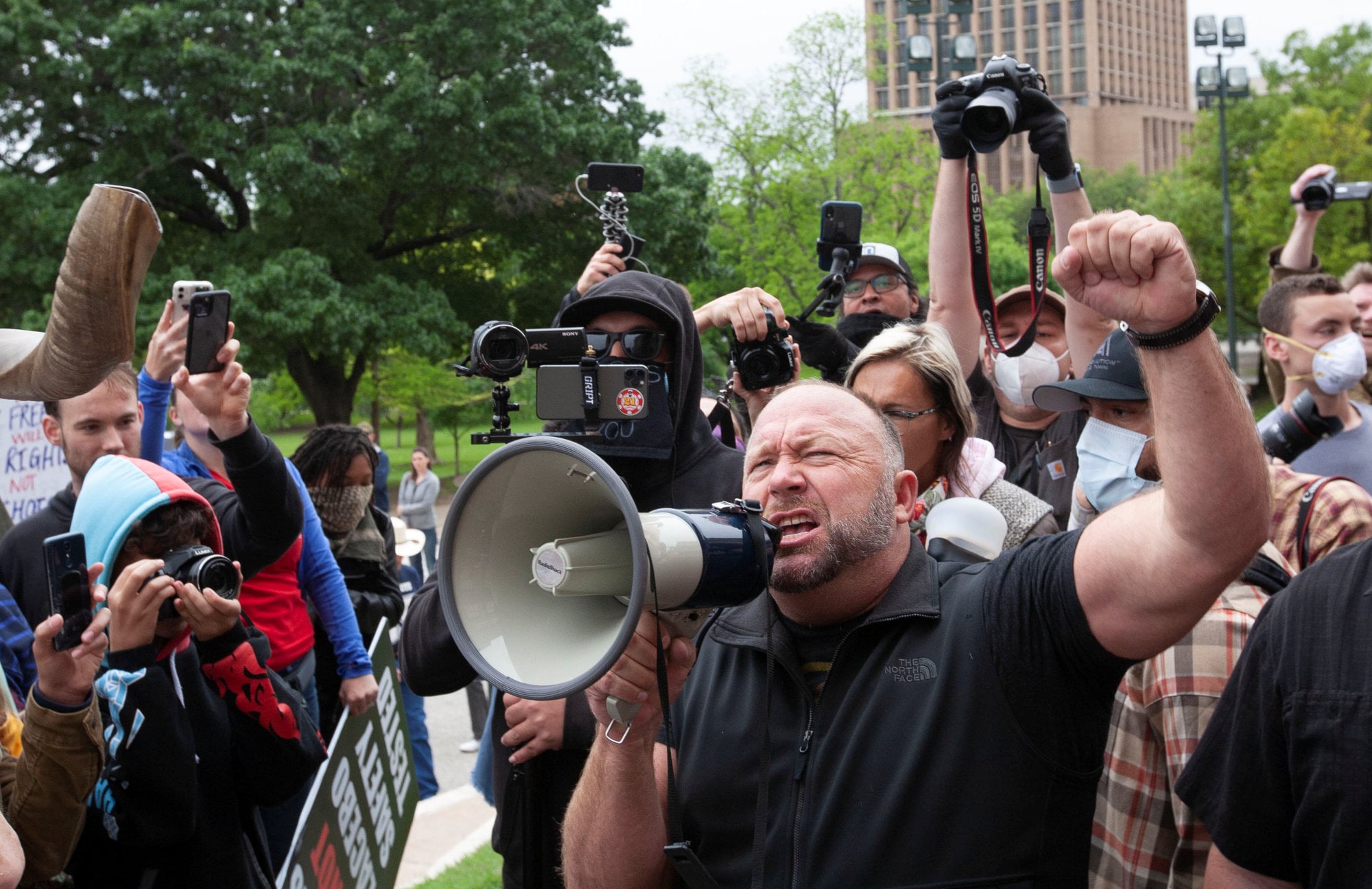 What is controversial conspiracy theorist Alex Jones up to today ...