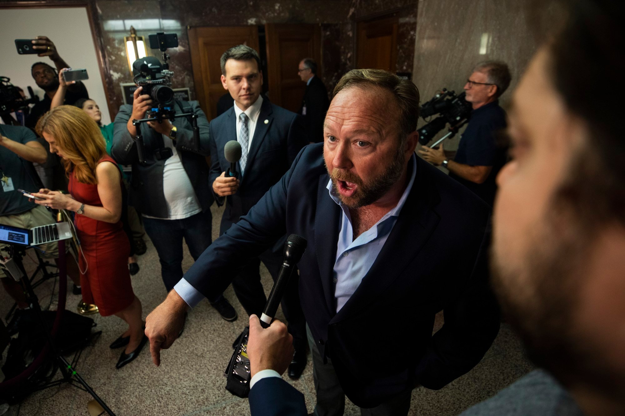 What is controversial conspiracy theorist Alex Jones up to today ...