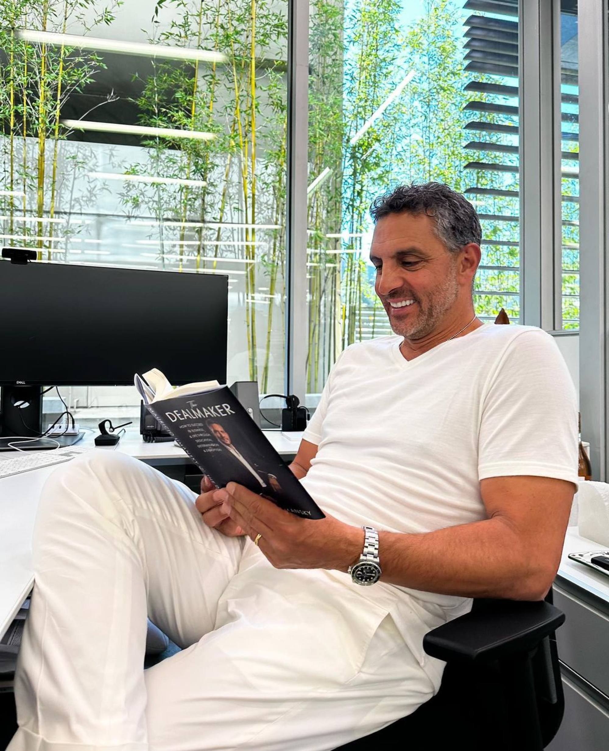 What to know about Mauricio Umansky – and his Hiltons feud: his niece ...