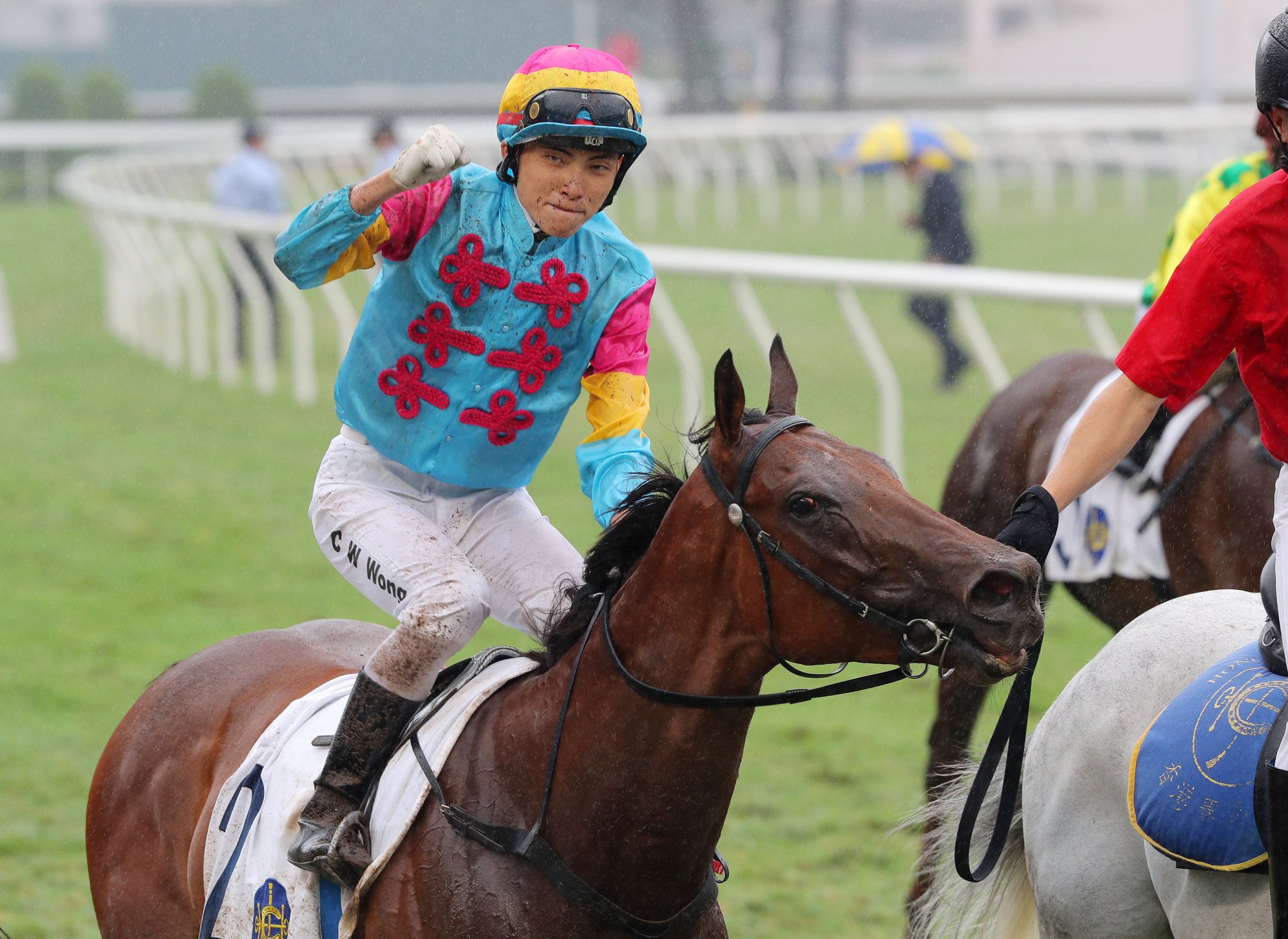 Taj Dragon delivers Pierre Ng his 100th win as Ellis Wong celebrates ...