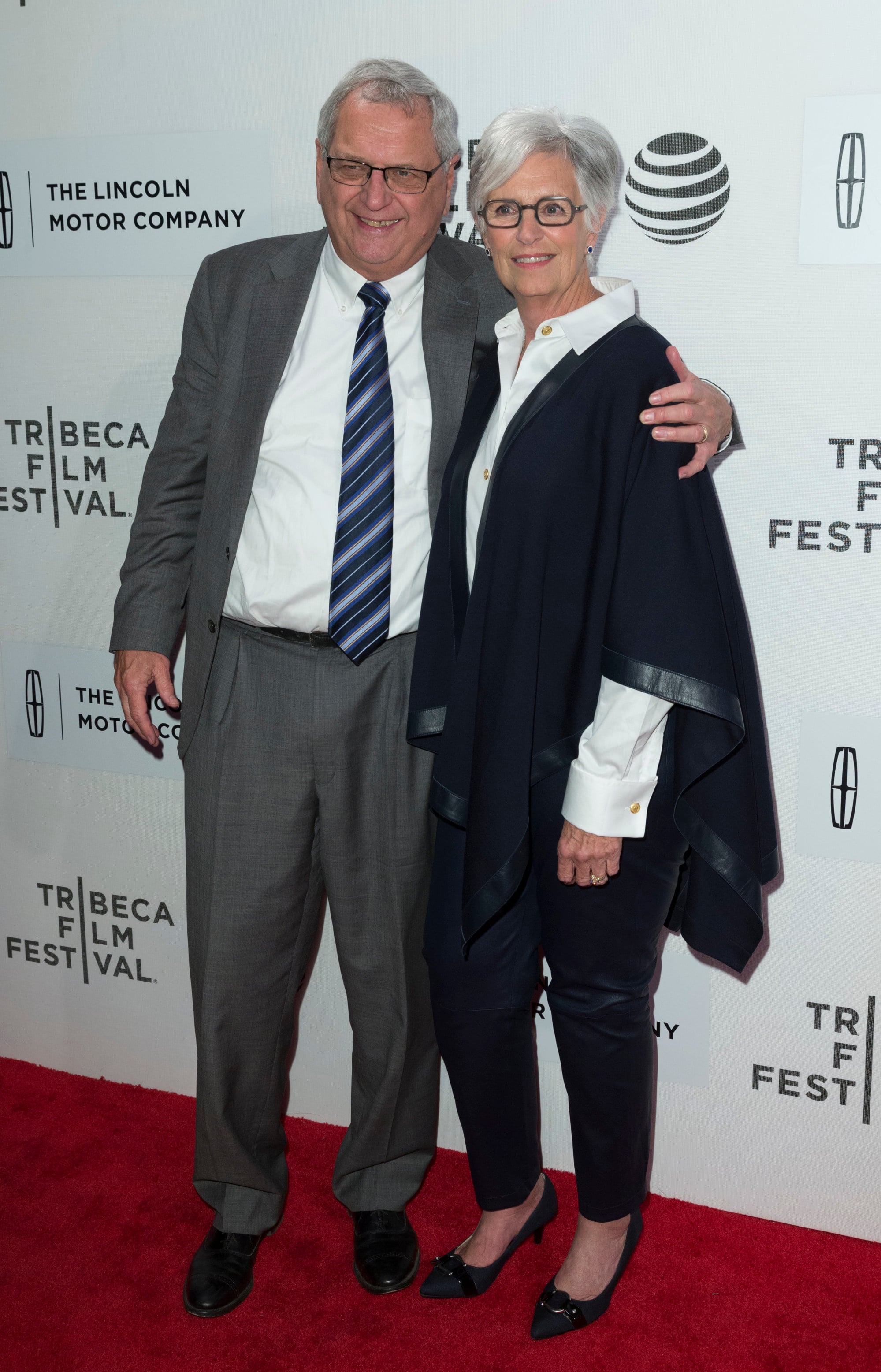 Who are Katie Holmes’ parents, and did they ever like Tom Cruise? The ...