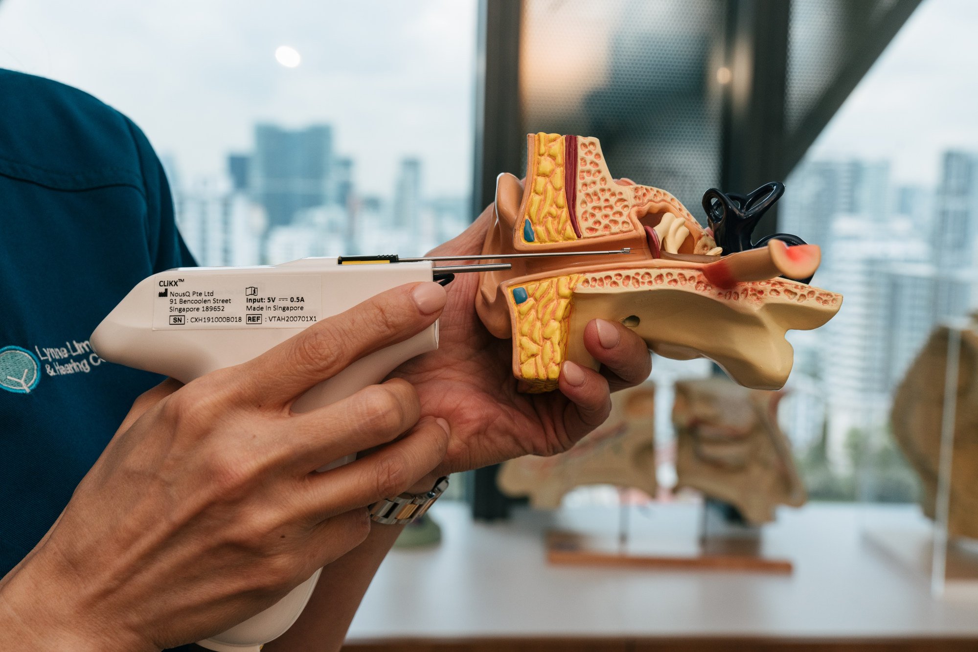 Ear surgery in seconds with world-first handheld device thanks to ...