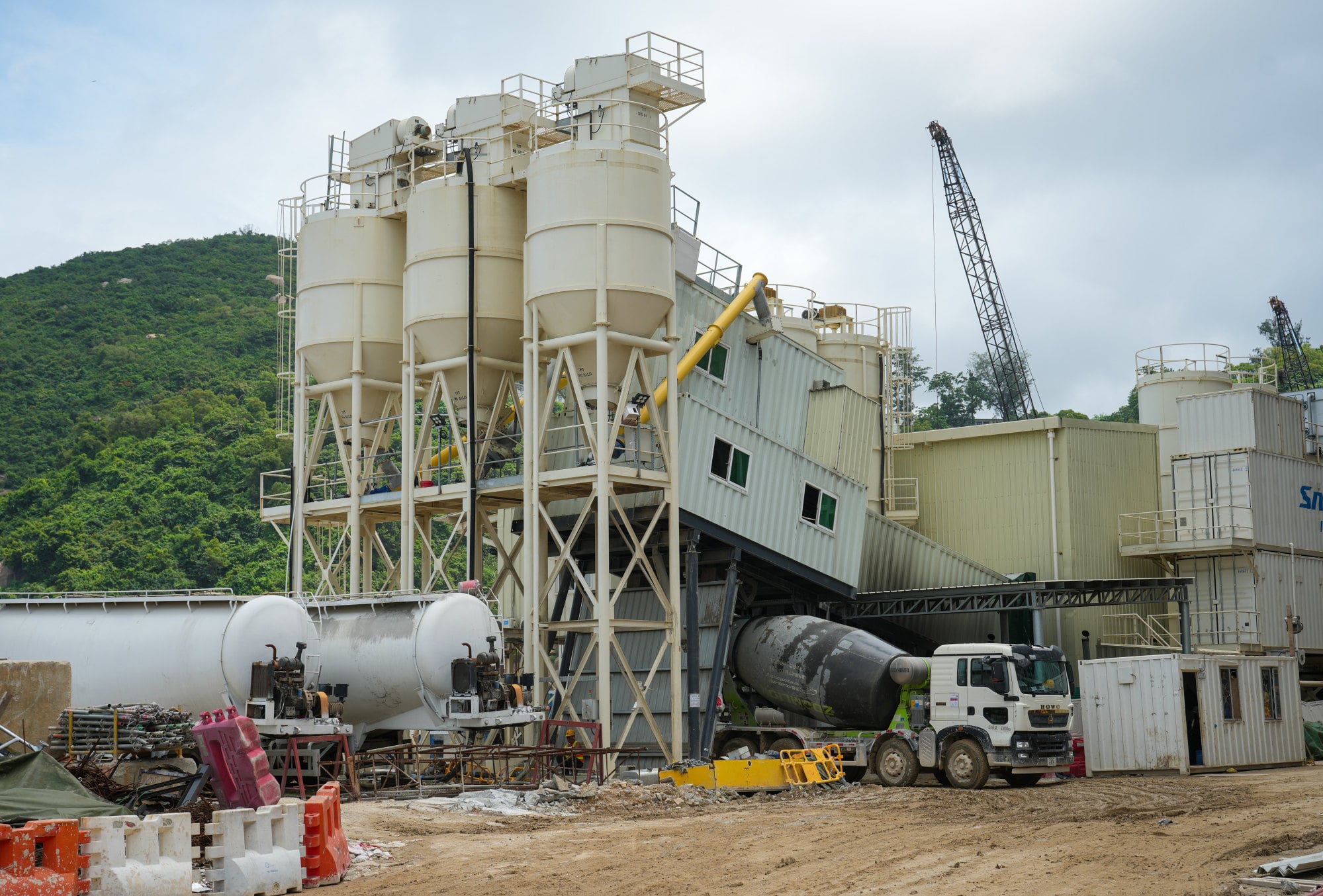 Hong Kong expected to fire up first waste-to-energy incinerator by end ...