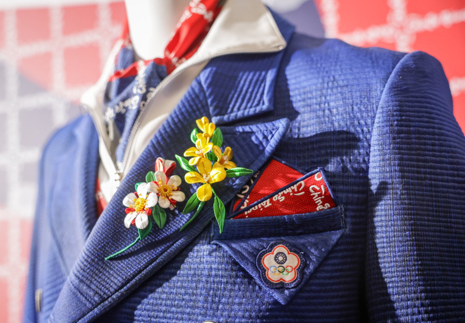 China’s Olympic uniform for medal winners has dragon theme, Malaysia ...