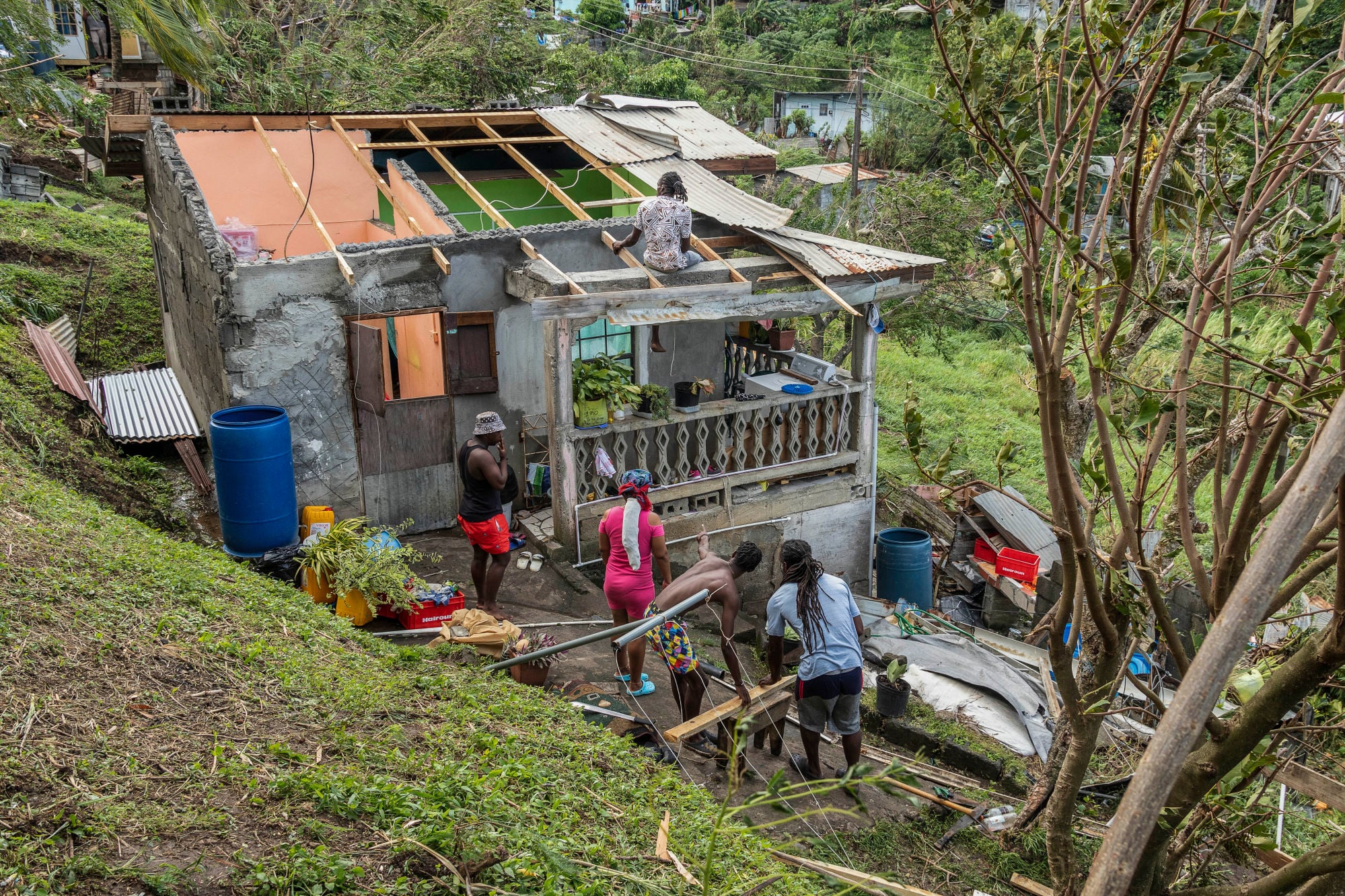 Hurricane Beryl kills five, weakens as it heads for Jamaica, causing ...
