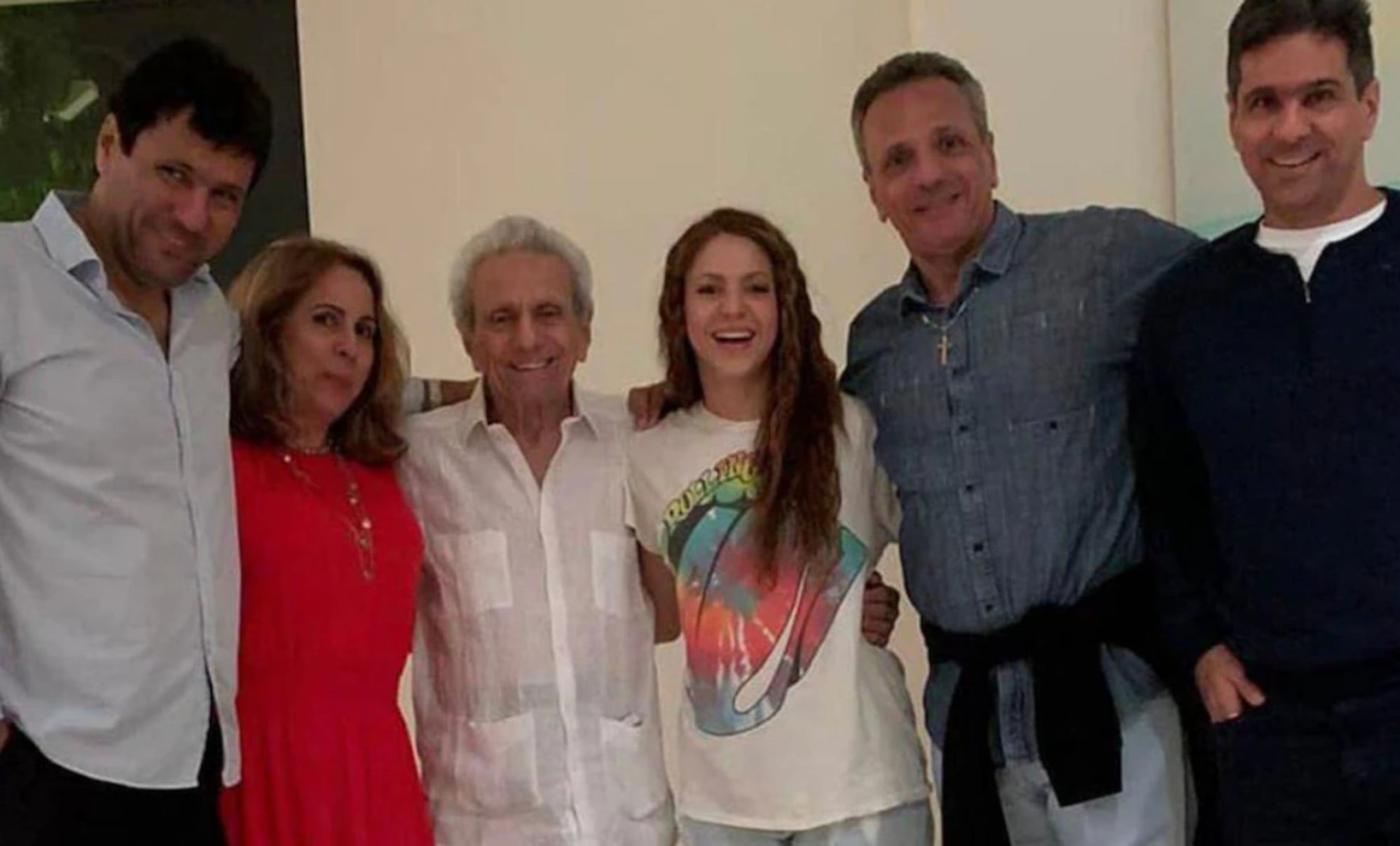 Shakiras Brothers And Sisters Shakira Makes A Grand Return To The 2025