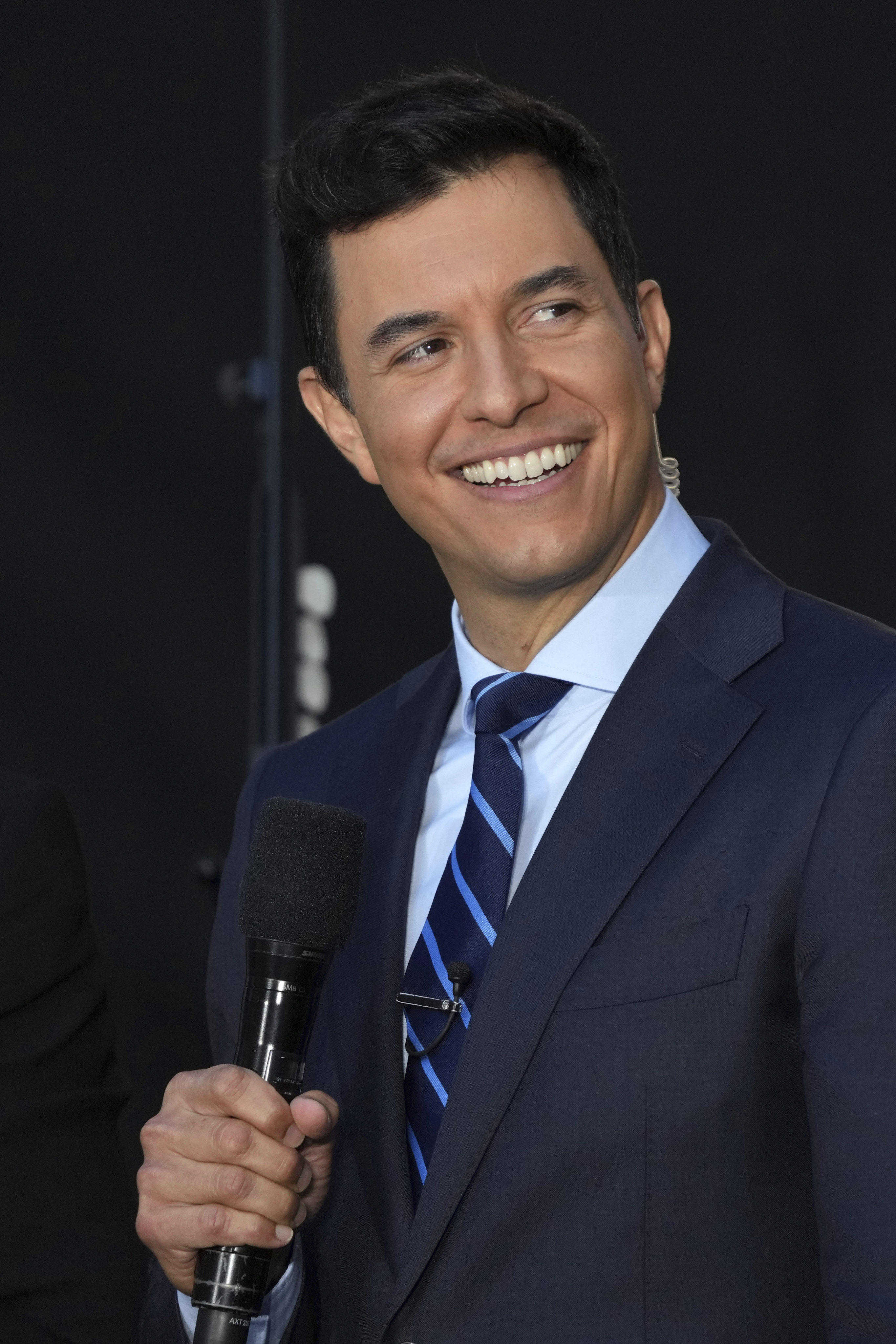 Tom Lester Married Who Is Lester Holt's Replacement, Tom Llamas, The