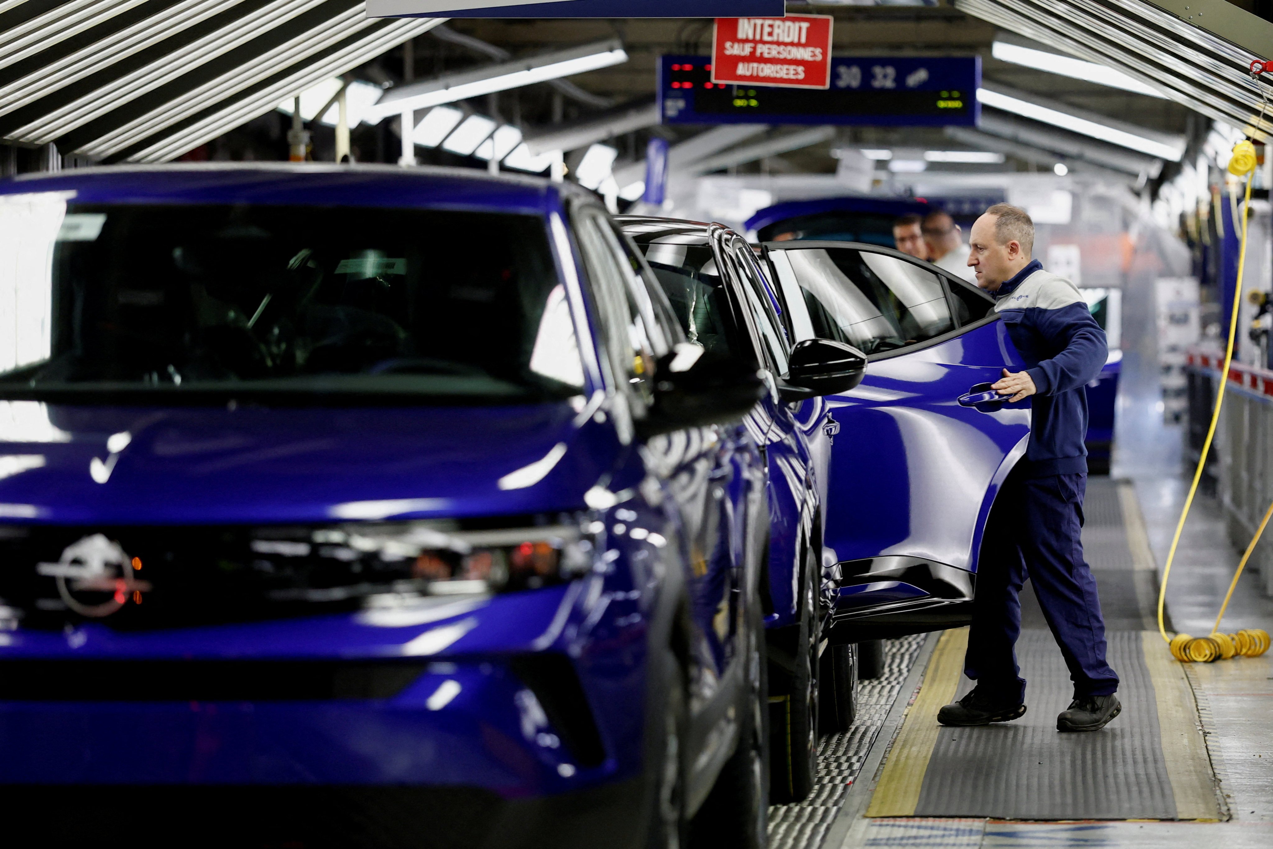 Chinese EV maker Leapmotor taps Stellantis’ Spanish plant for EU ...
