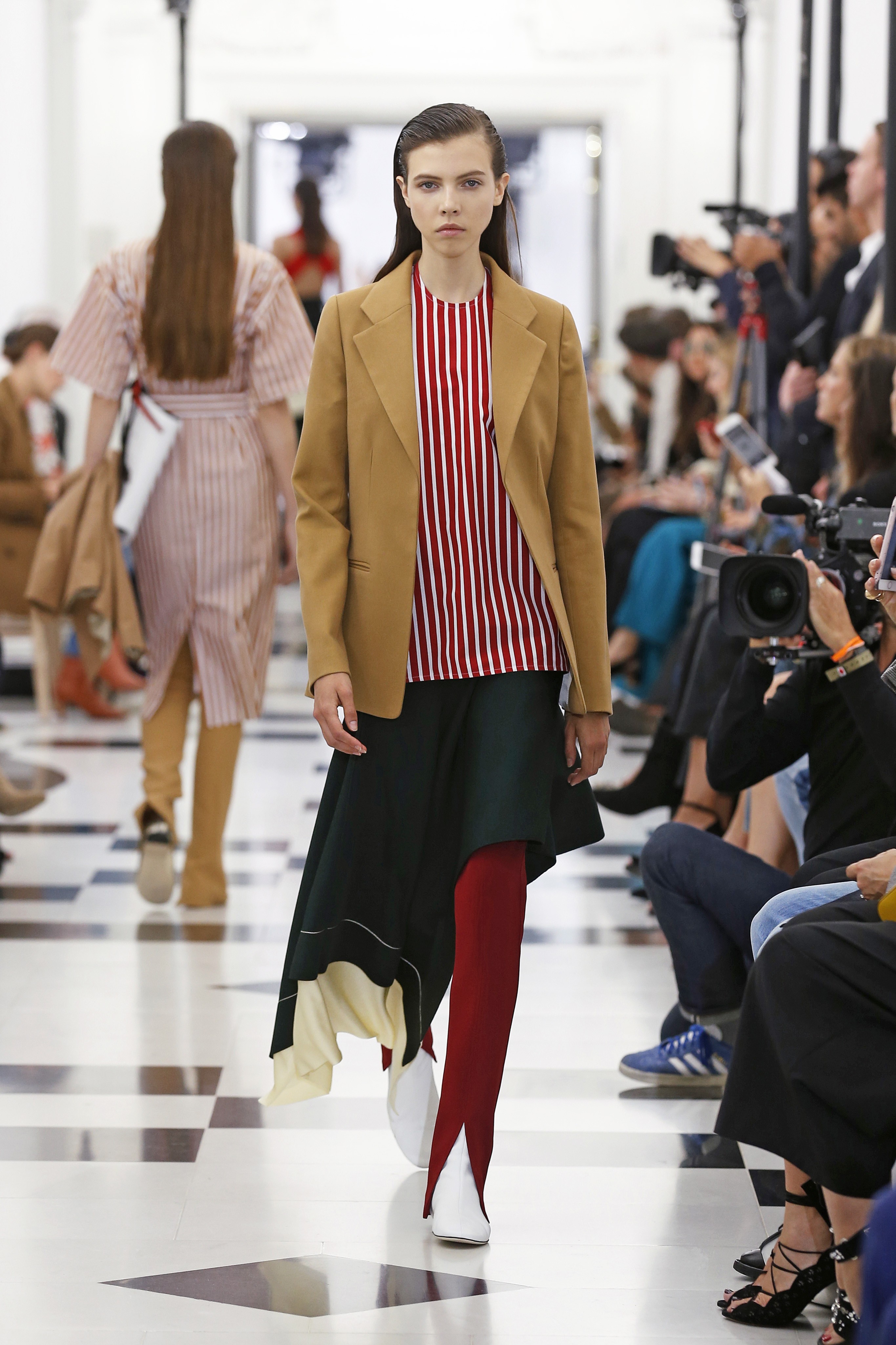 STYLE Edit: Victoria, Victoria Beckham collection channels the Italian ...