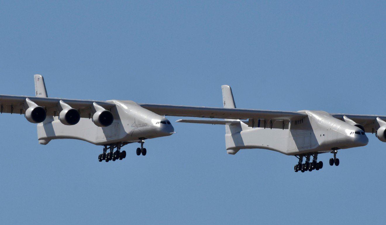 World’s largest plane, the Stratolaunch ‘Roc’, makes first test flight ...